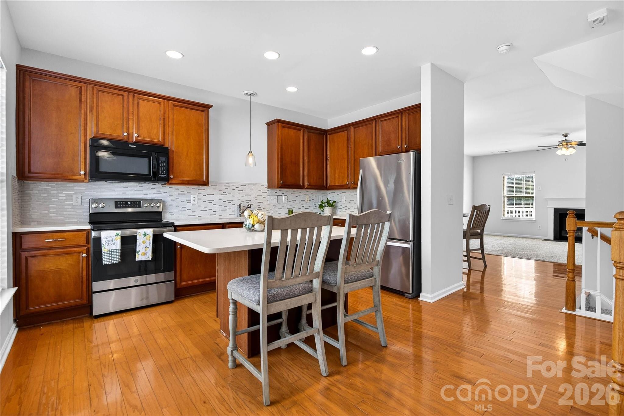 2009 Cambridge Beltway Drive, Charlotte, NC - photo 9 of 29