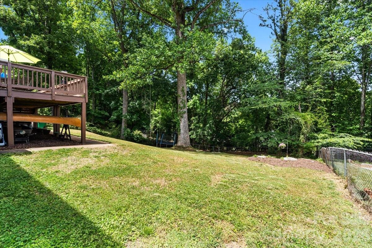 Photo 24 of 3741 Riverbend Road, Charlotte, NC