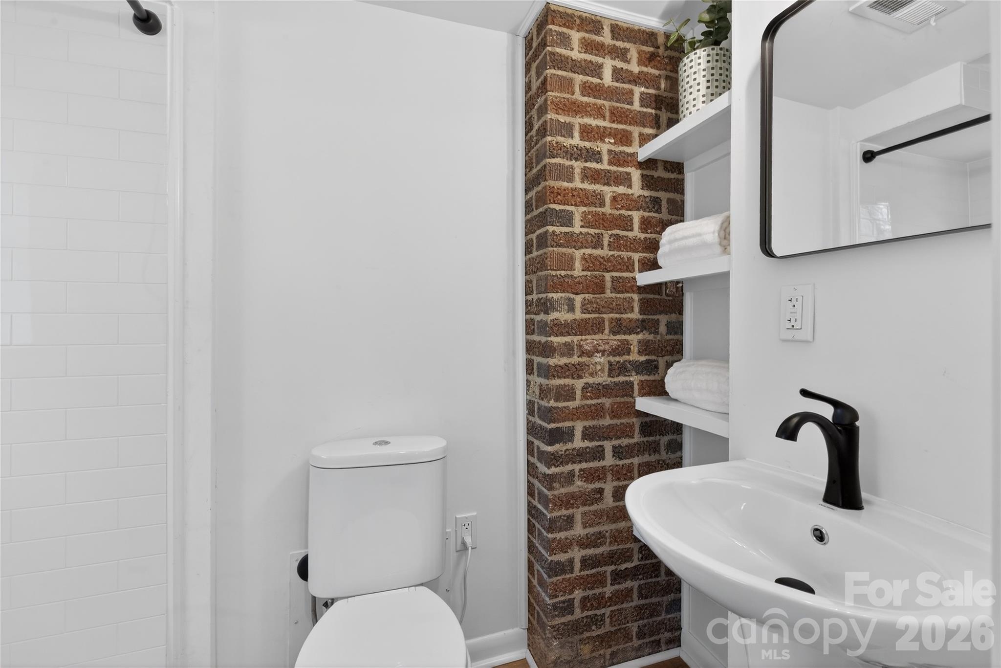 Photo 32 of 5412 Milhaven Lane, Charlotte, NC