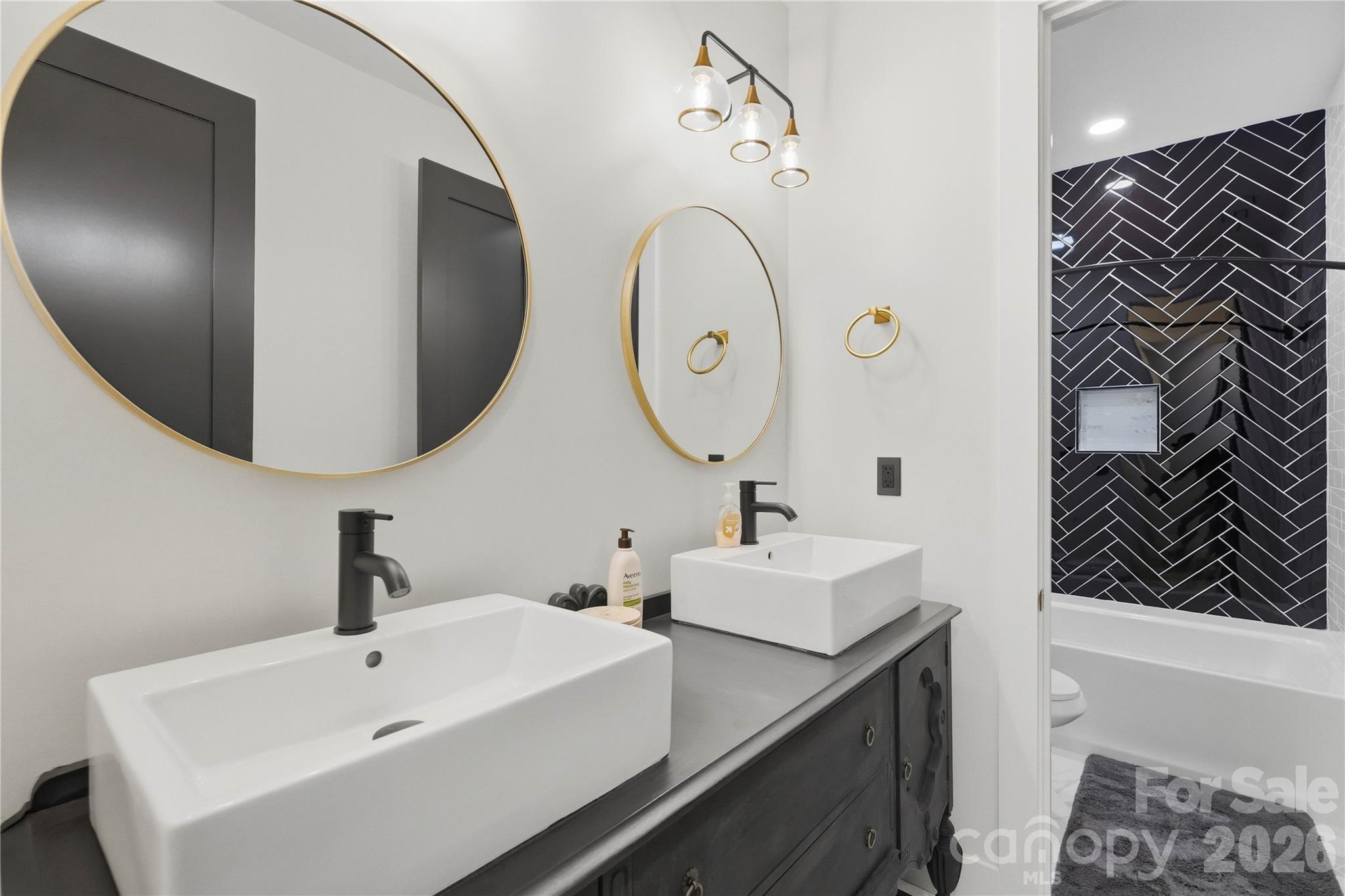 1109 Leigh Avenue, Charlotte, NC - photo 24 of 49