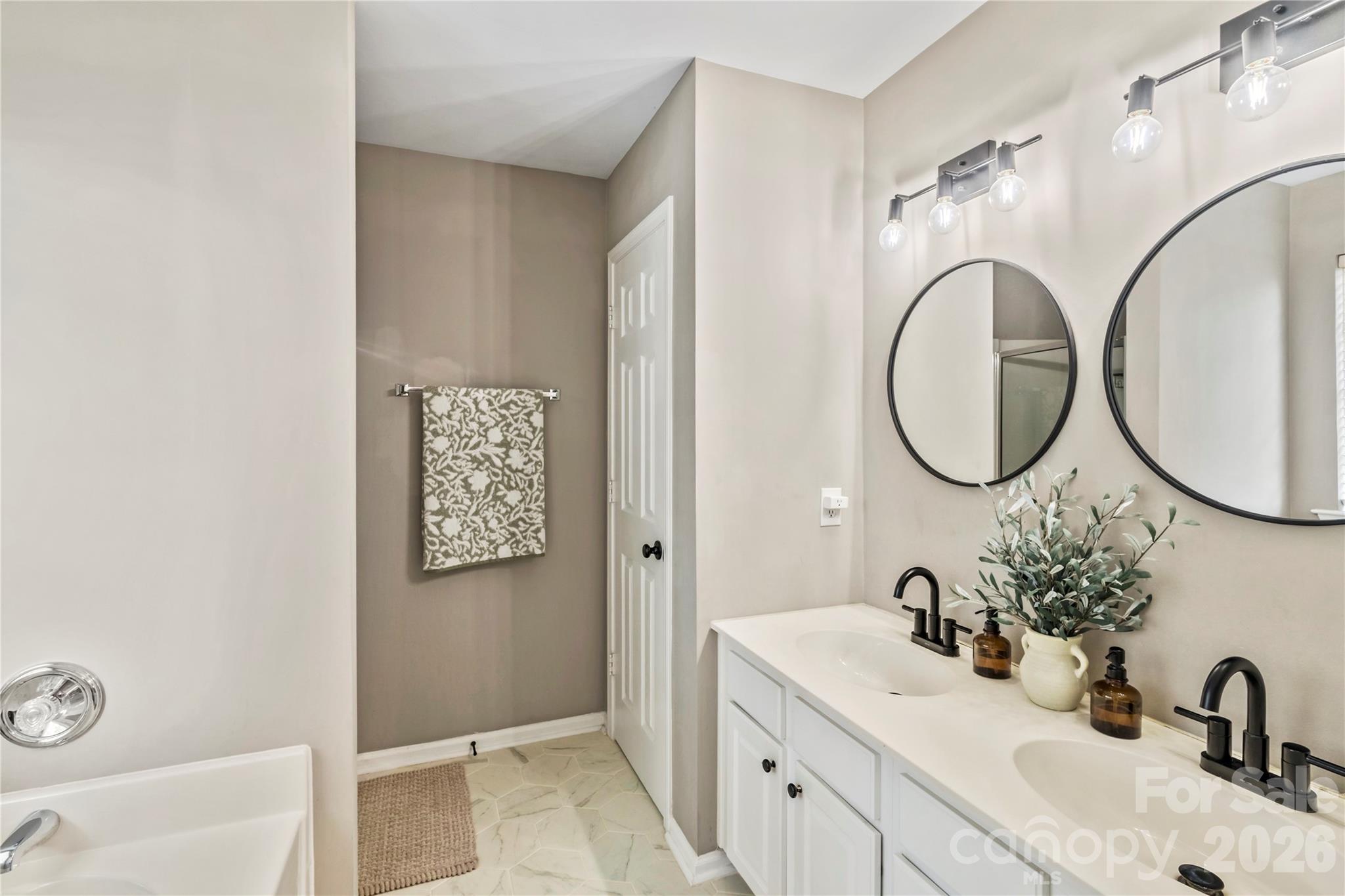 9400 Shepparton Drive, Huntersville, NC - photo 20 of 45