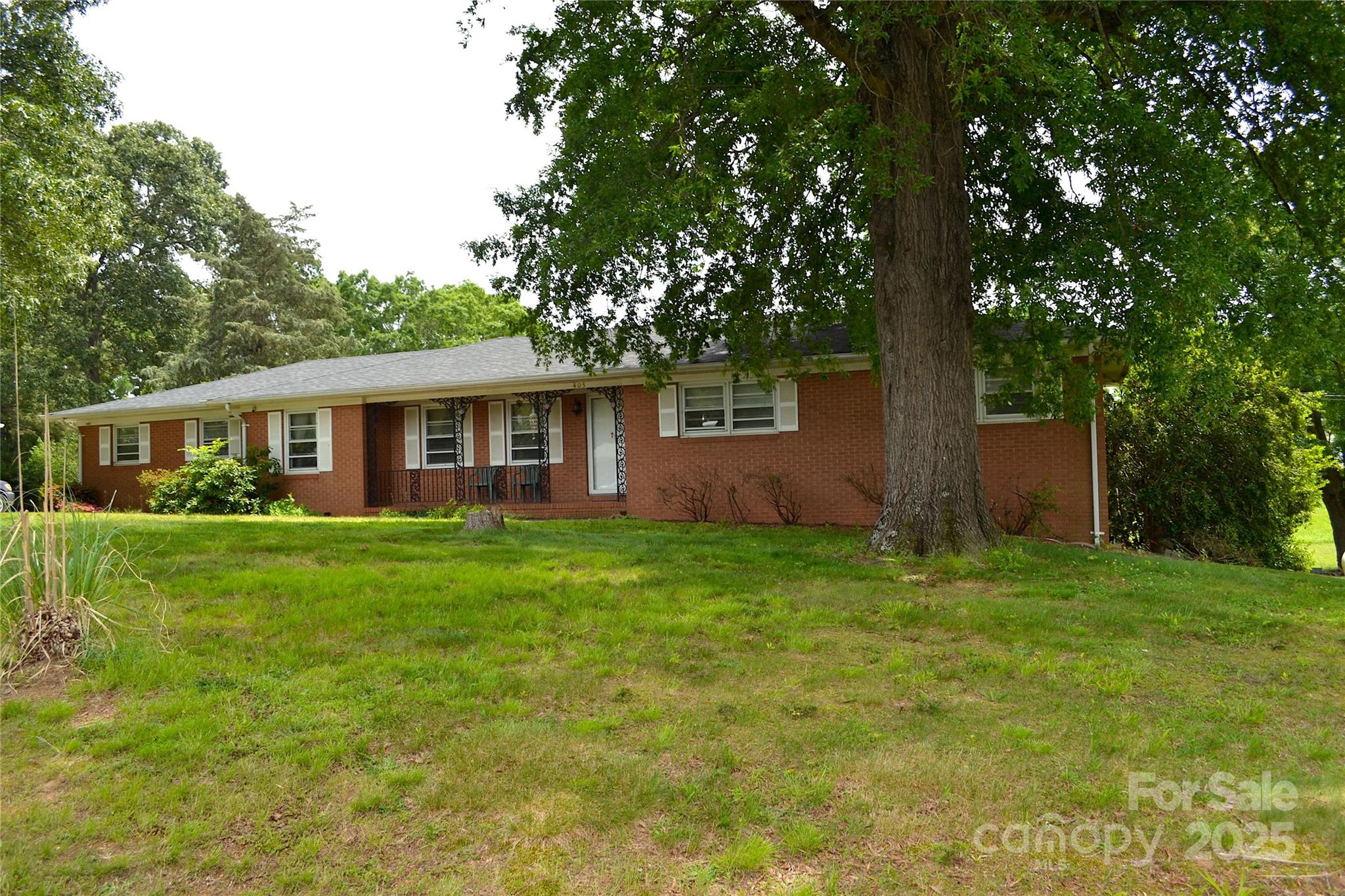 405 Wesley Heights Drive, Albemarle, NC - photo 4 of 42