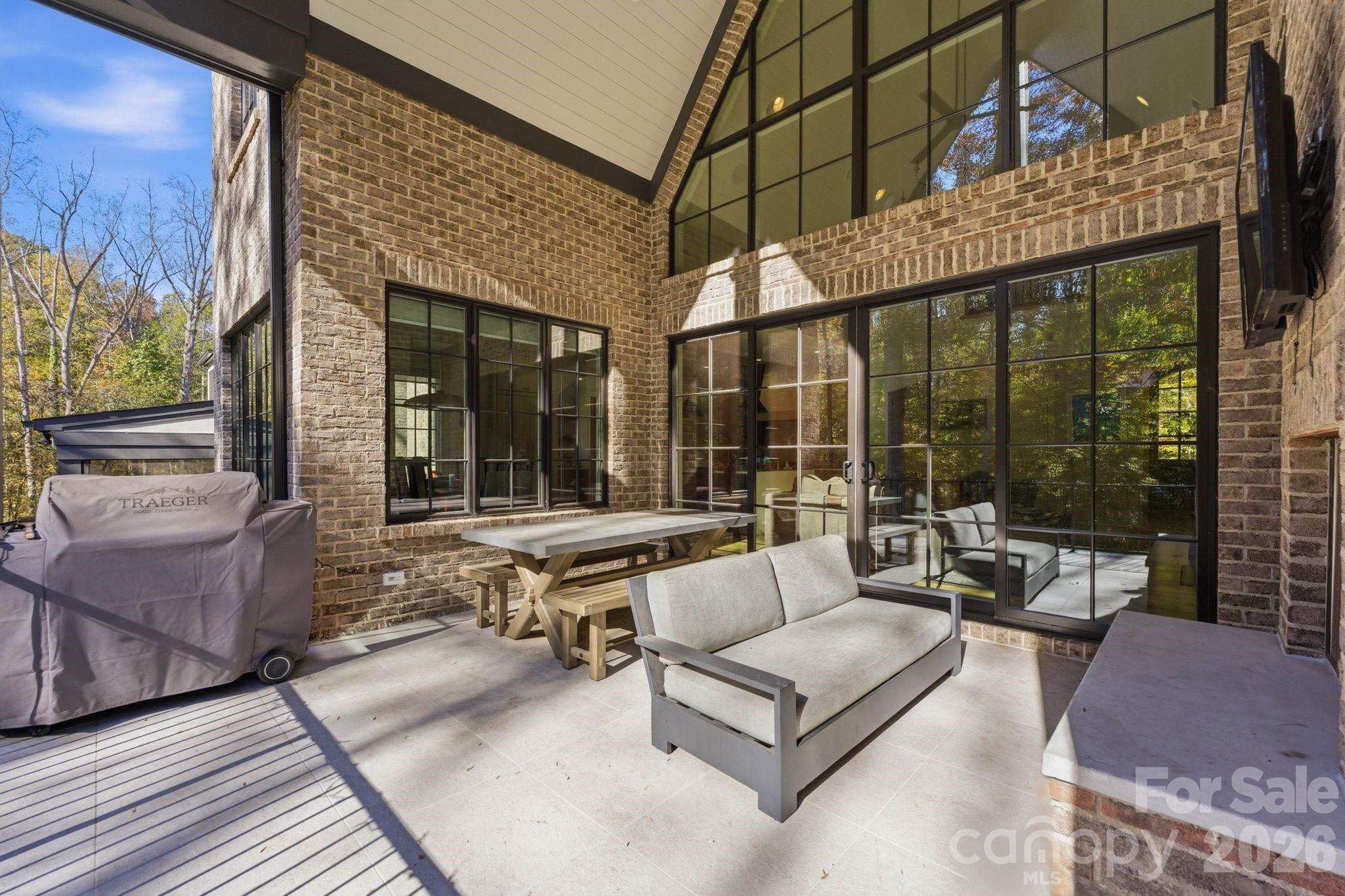 Photo 6 of 6010 Old Providence Lane, Charlotte, NC