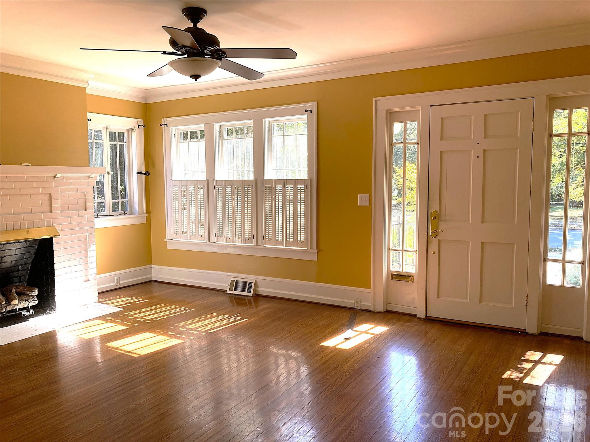 Photo 4 of 1051 Pee Dee Avenue, Albemarle, NC