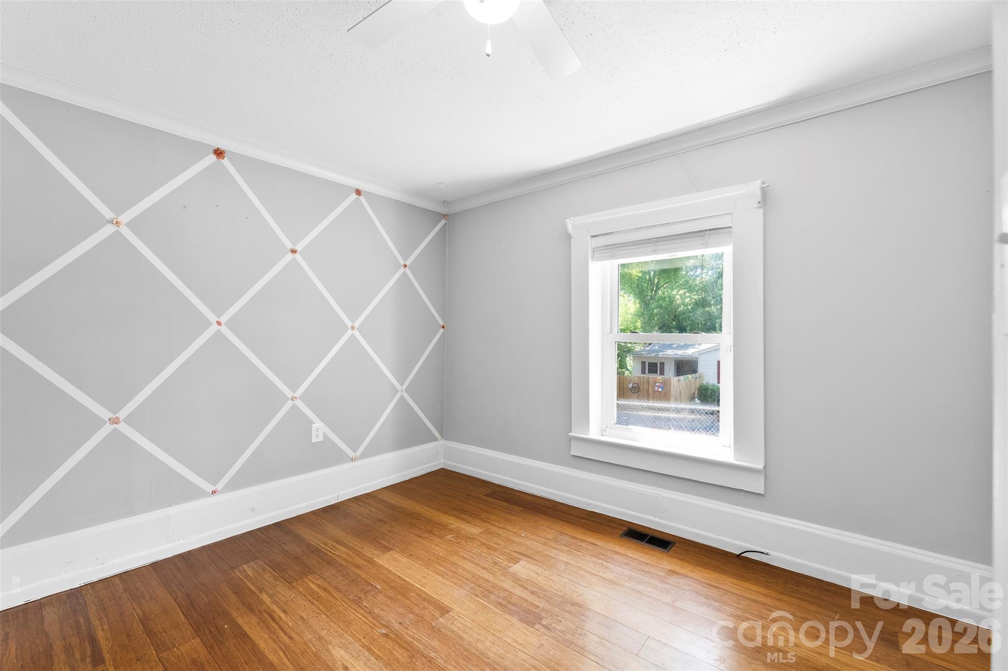 602 E Lee Avenue, Bessemer City, NC - photo 7 of 28