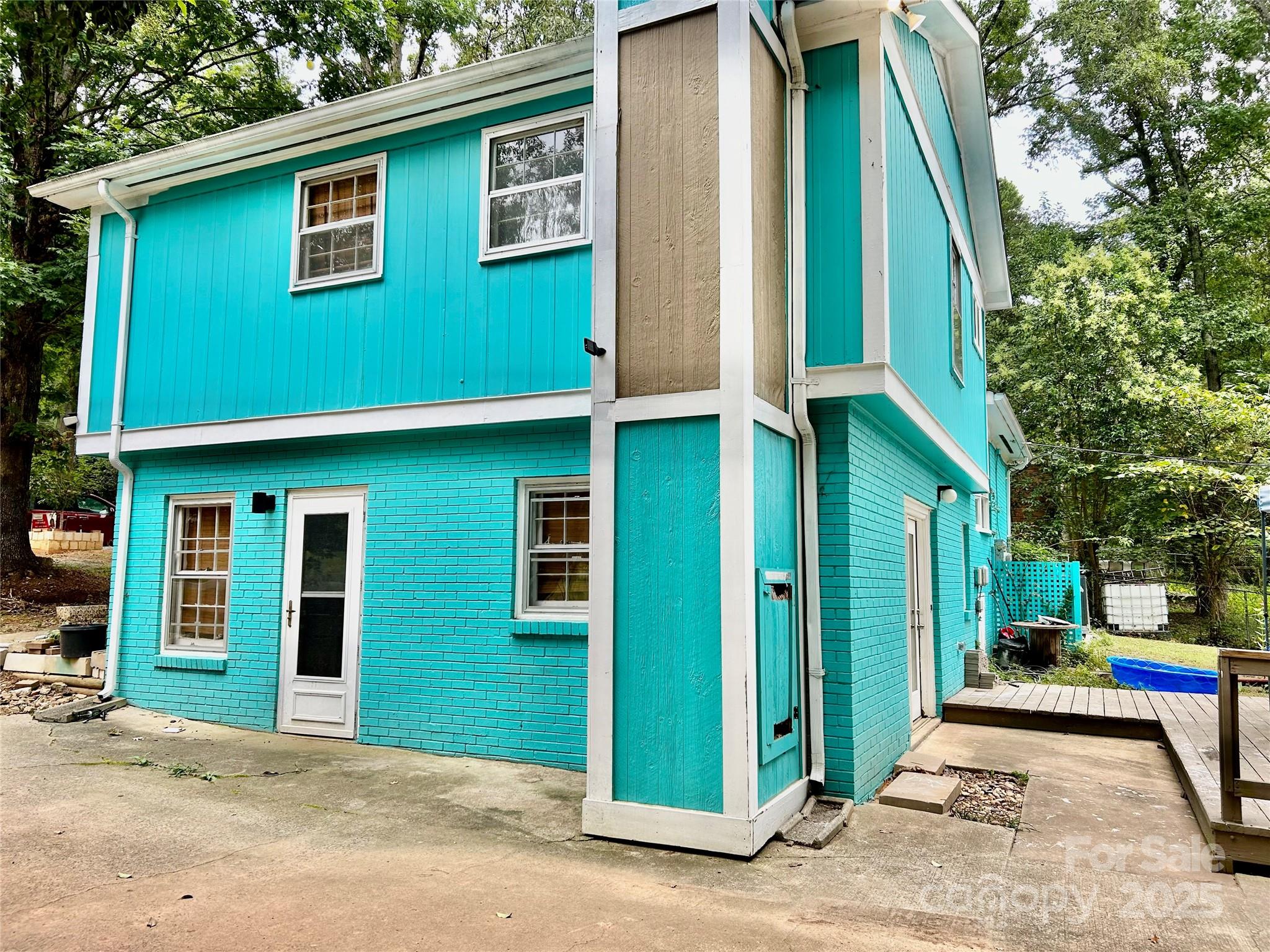 Photo 4 of 6708 Lynmont Drive, Charlotte, NC