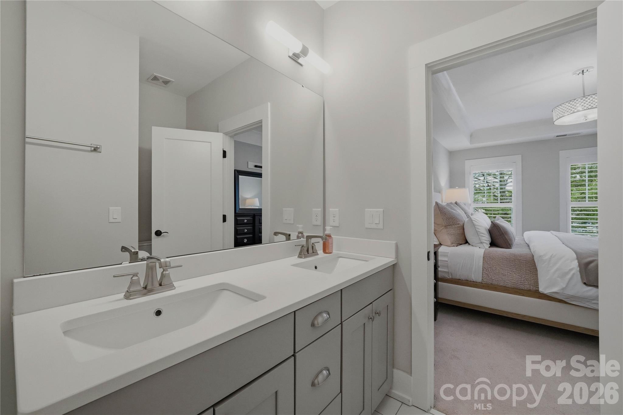 Photo 15 of 1636 Kenilworth Avenue, Charlotte, NC