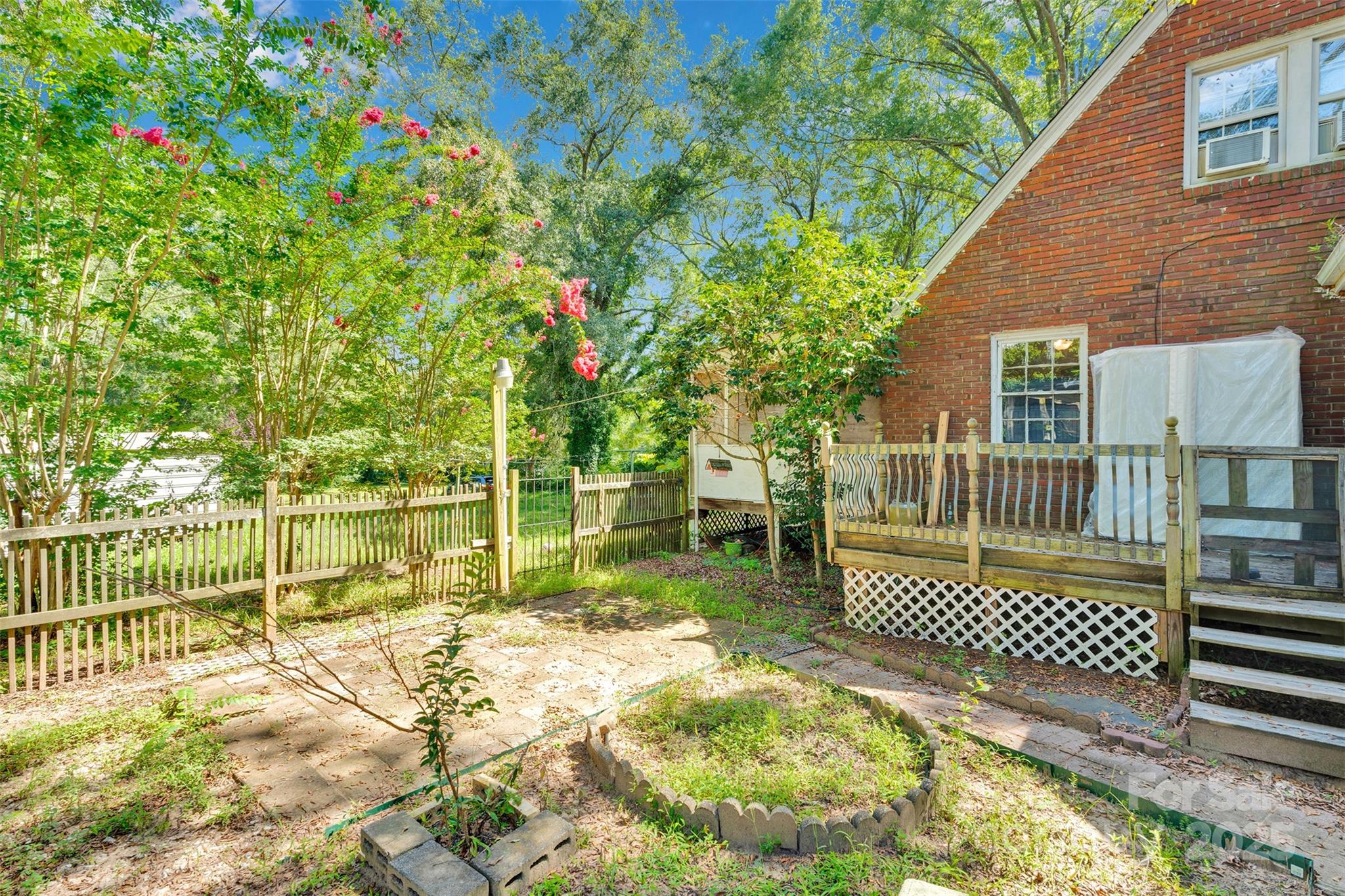 409 Gold Street, Shelby, NC - photo 8 of 37