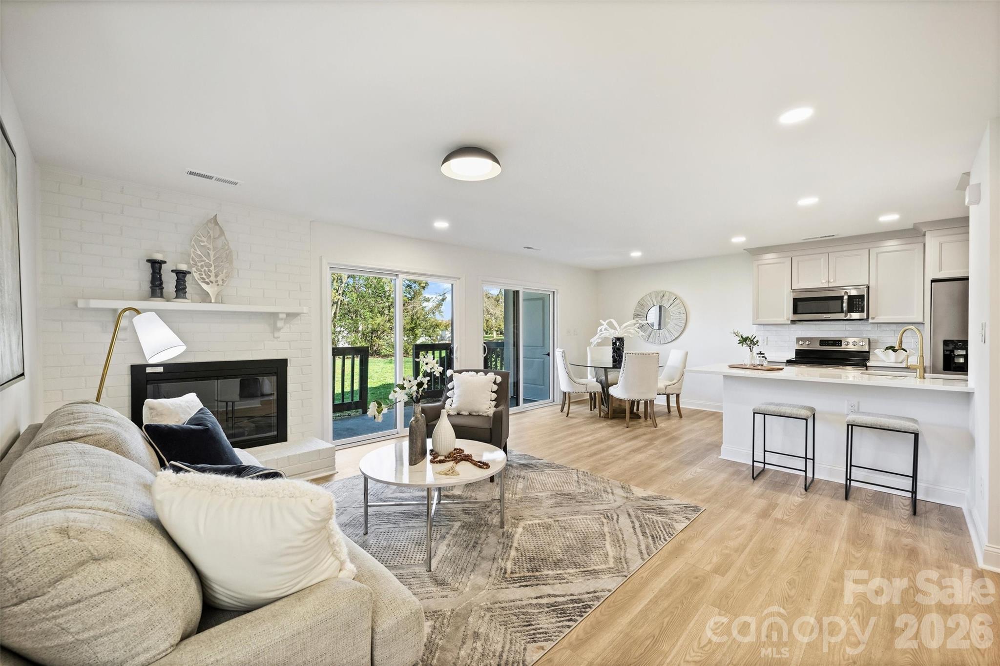 Photo 2 of 11141 Harrowfield Road, Charlotte, NC