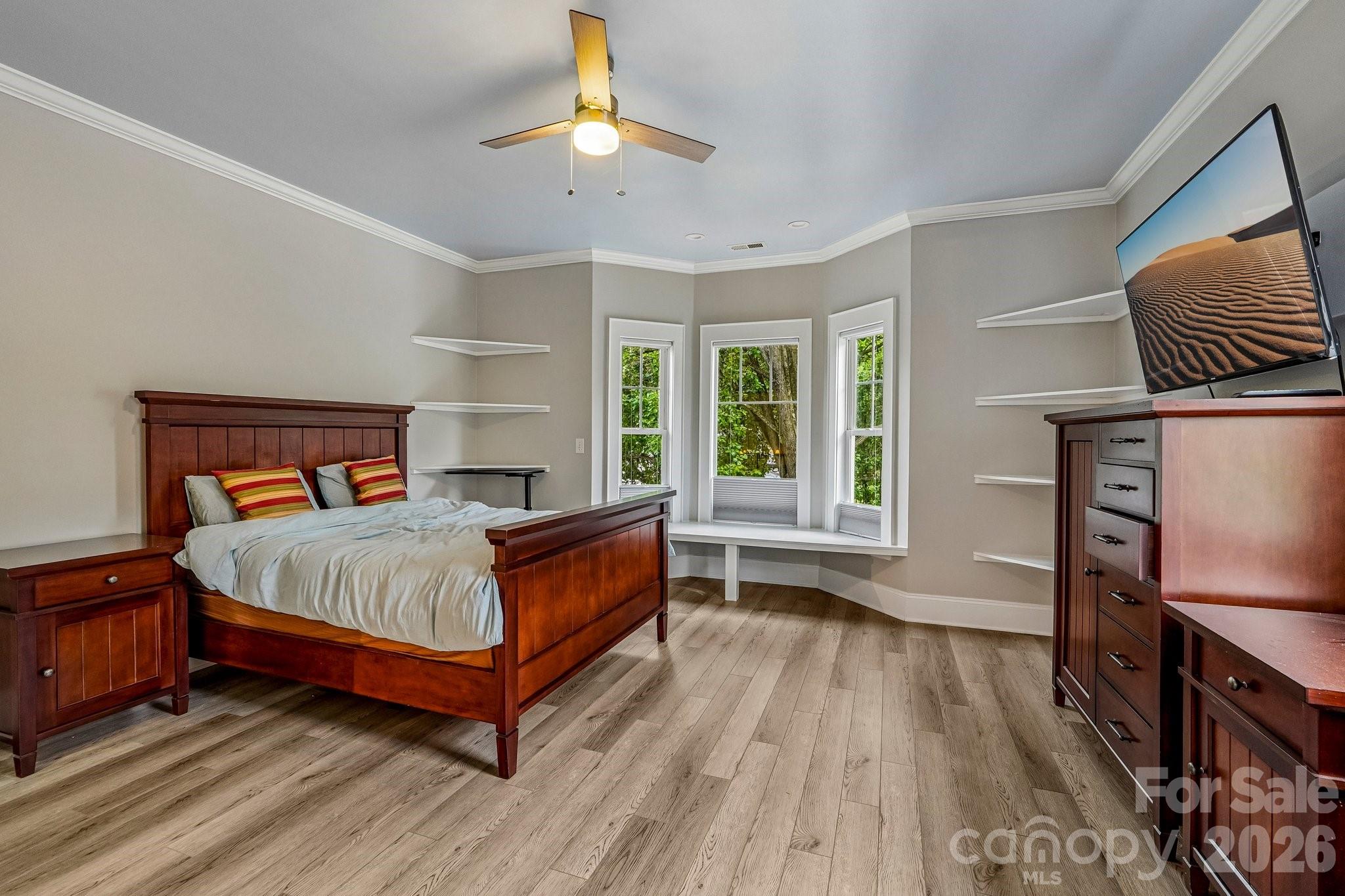 Photo 10 of 611 E 37th Street, Charlotte, NC