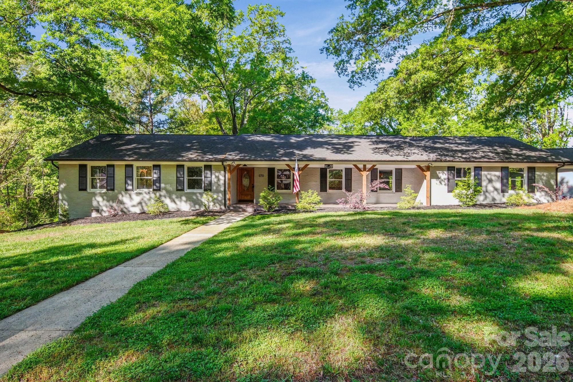 570 Crestside Drive SE, Concord, NC