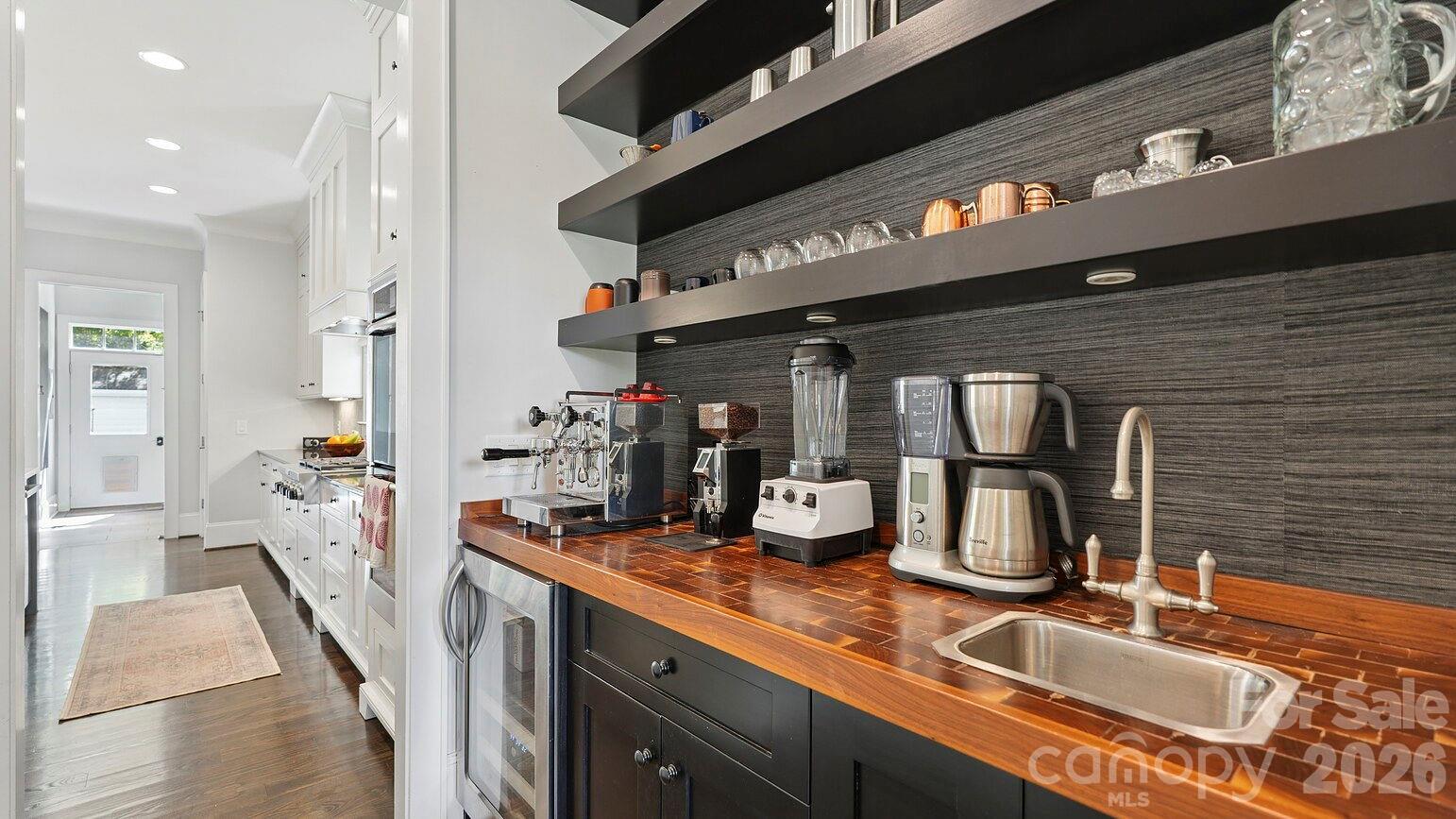 Photo 9 of 420 E Park Avenue, Charlotte, NC