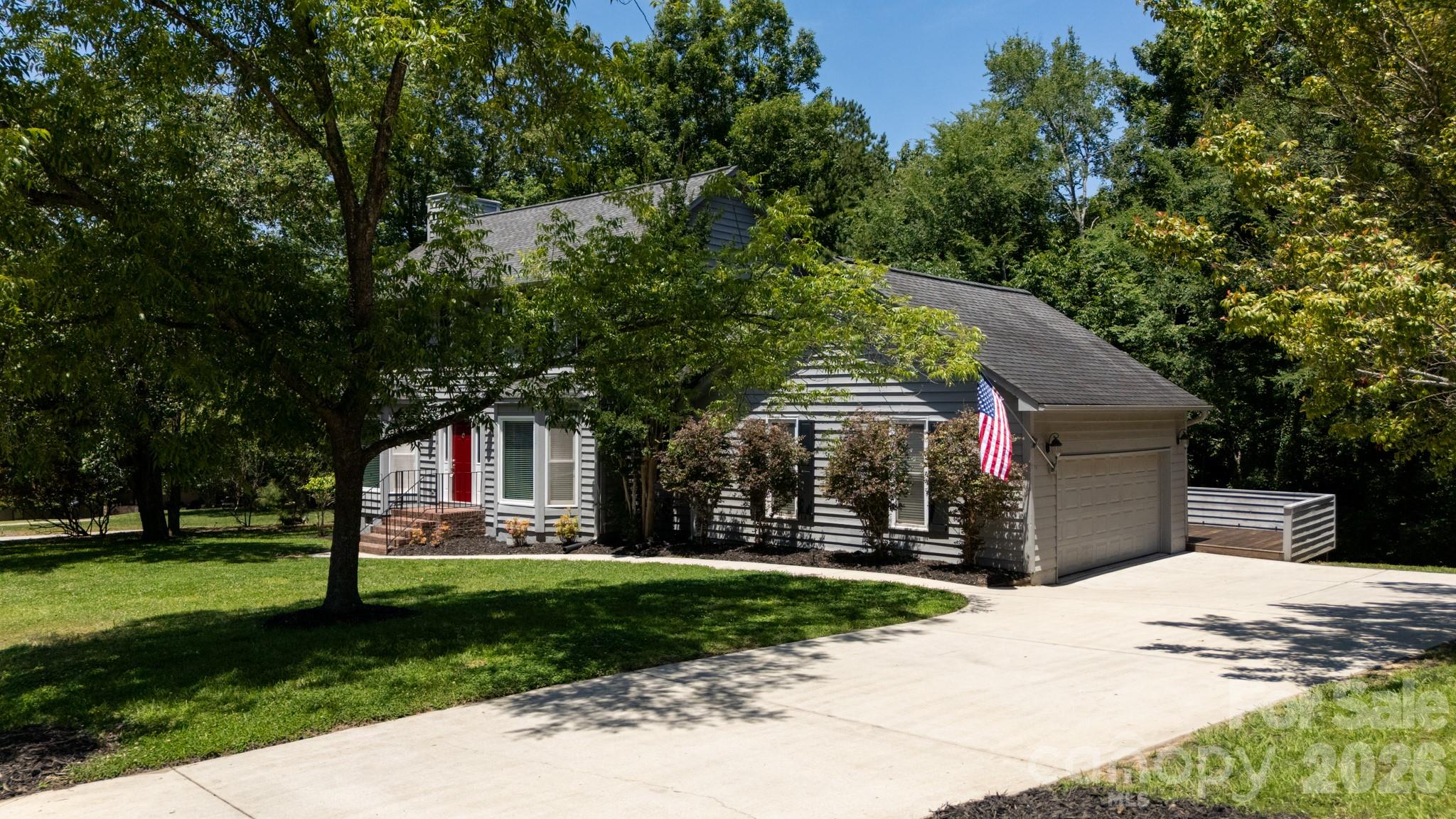 Photo 2 of 25012 Molokai Drive, Fort Mill, SC