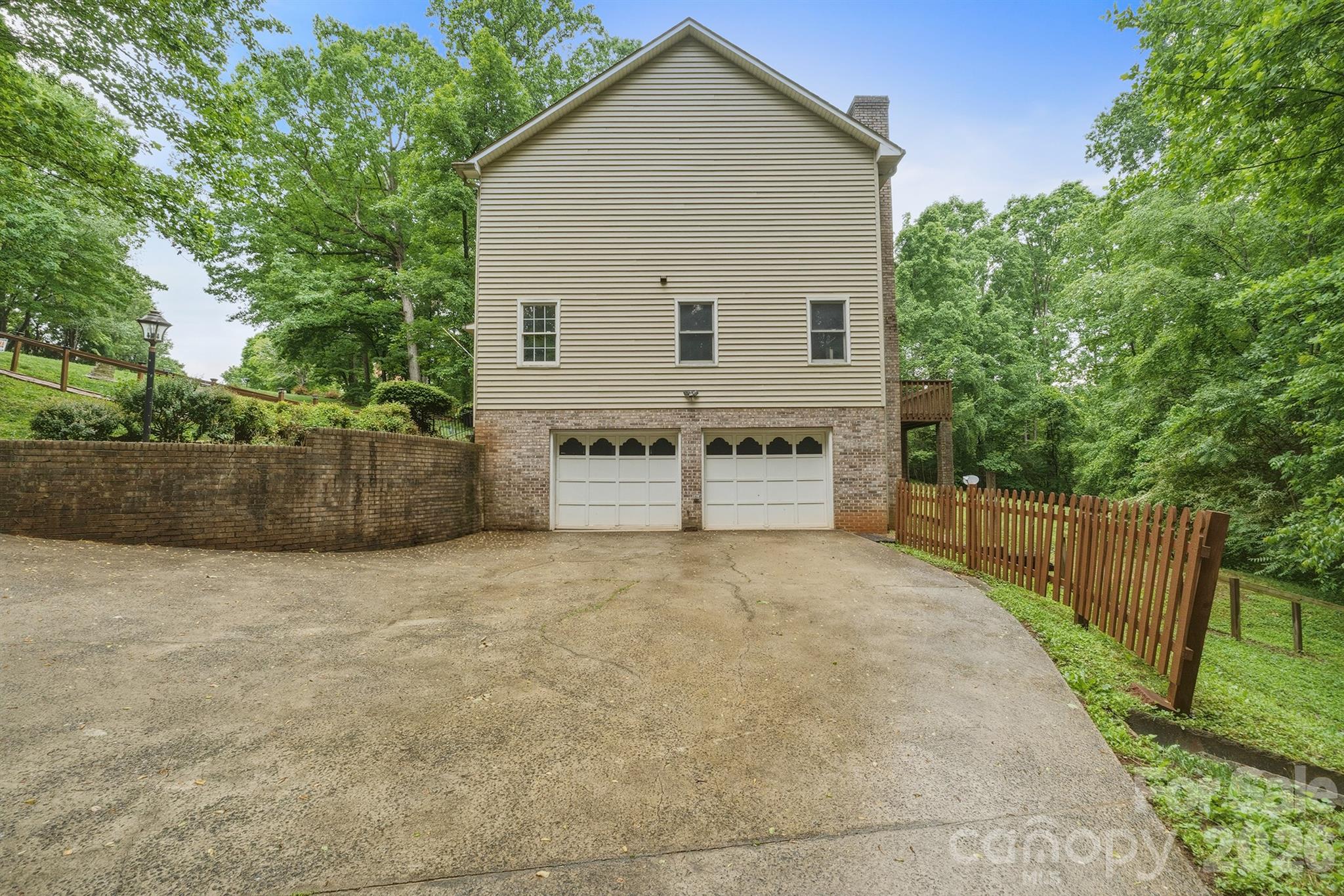1227 Shirebourn None, Hickory, NC - photo 5 of 48