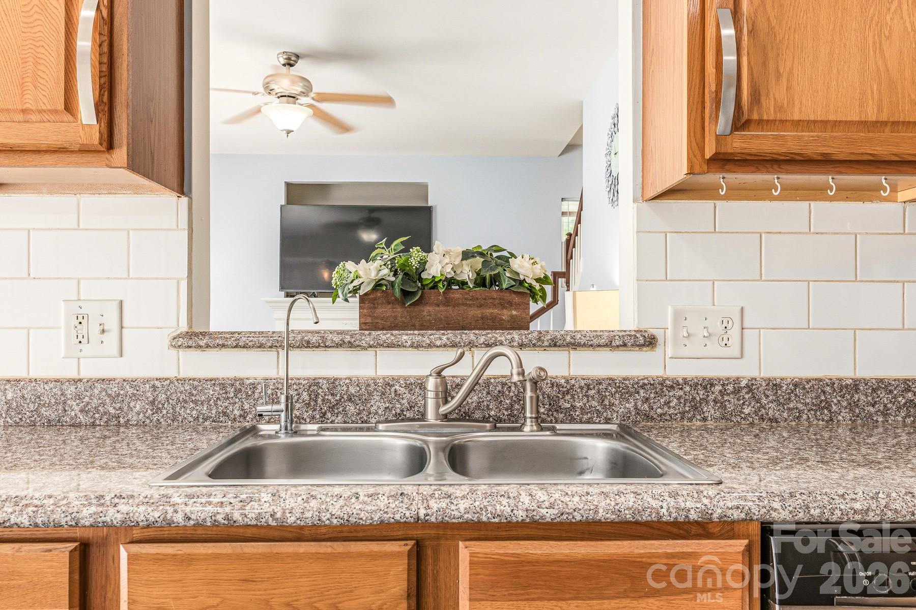Photo 15 of 4816 Delprado Circle, Charlotte, NC