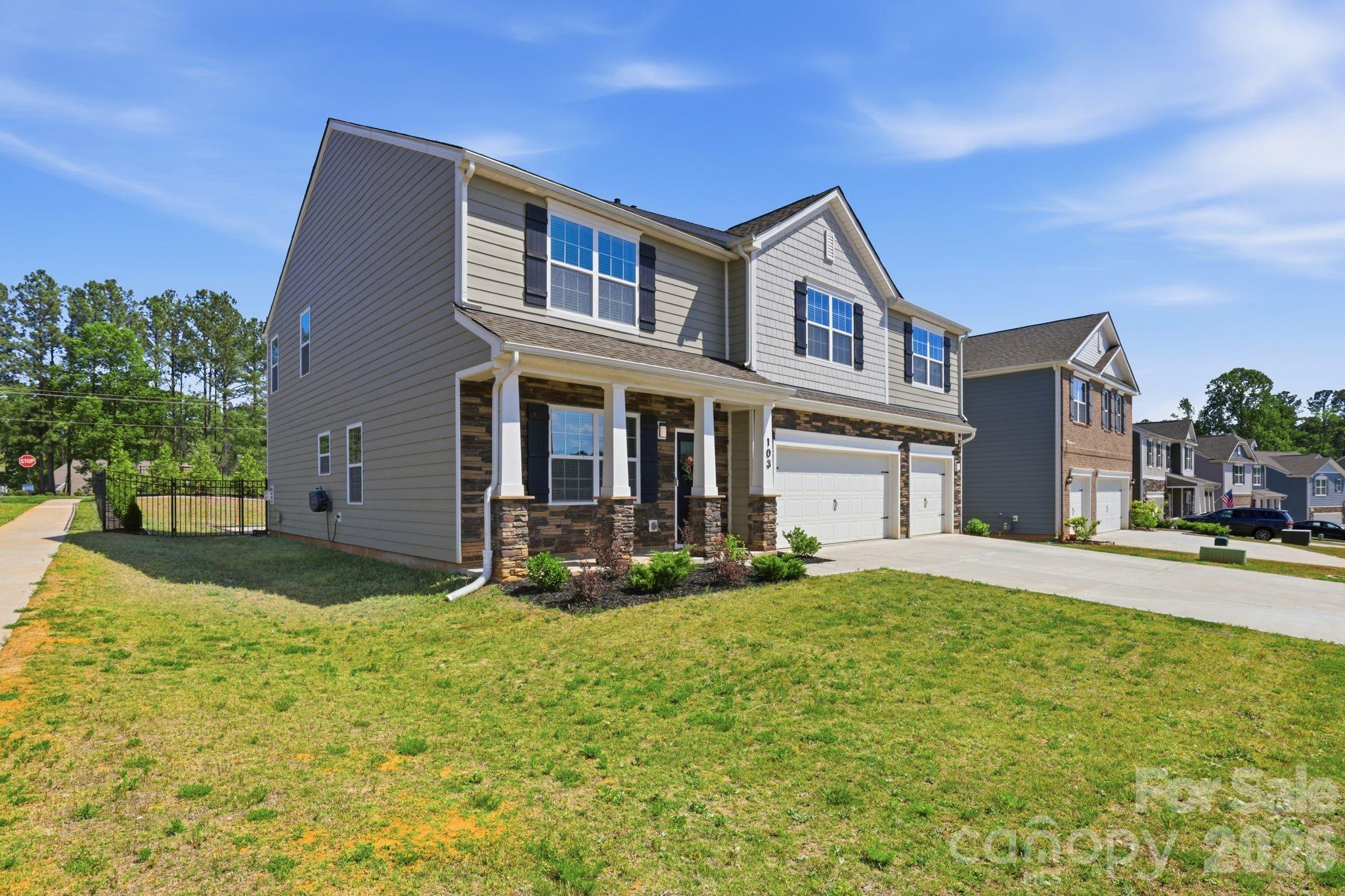 Home for sale at 103 Edgehill Court, Troutman, NC — photo 2 of 41
