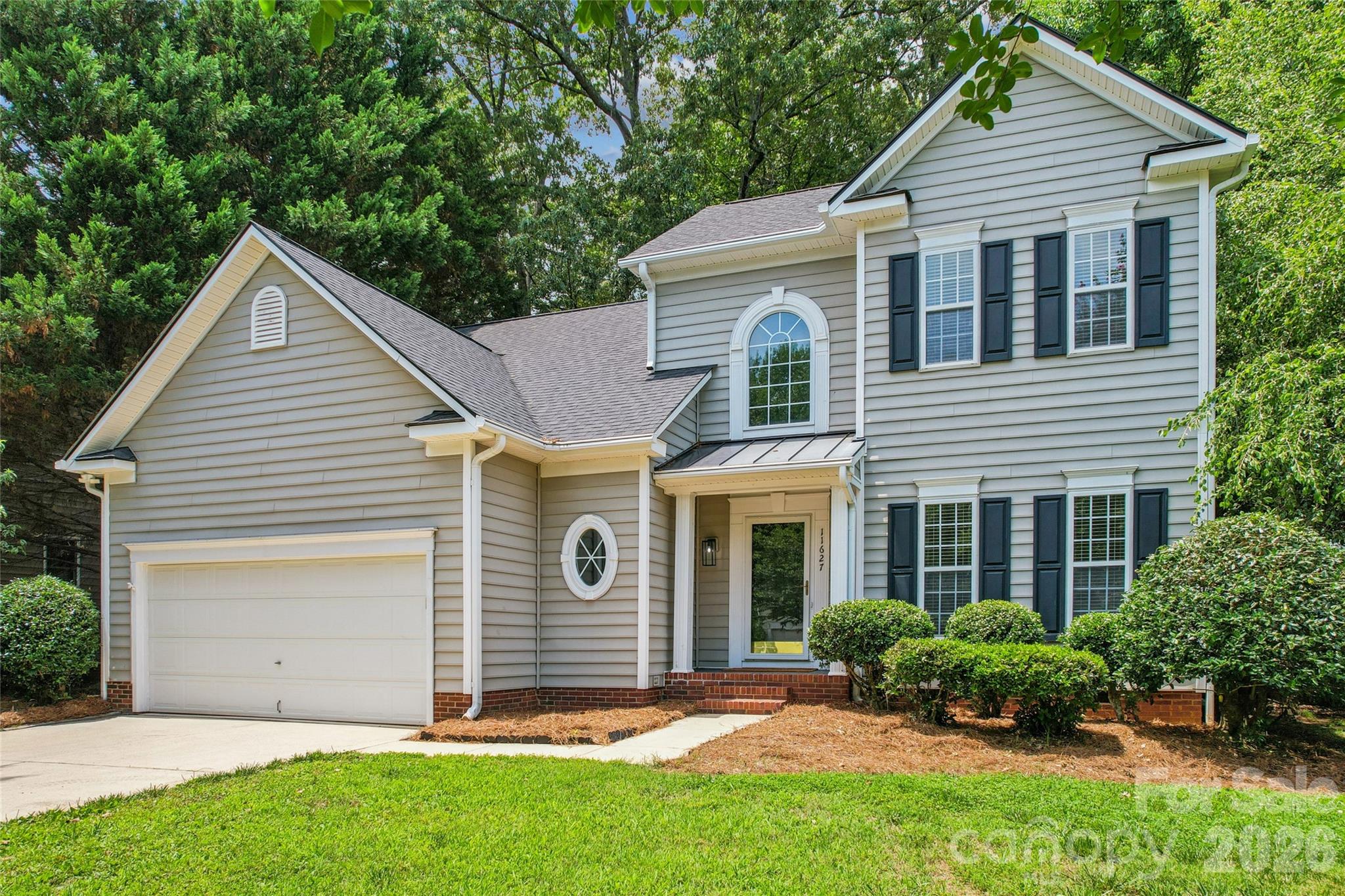 Photo 2 of 11627 Knightsdale Drive, Charlotte, NC