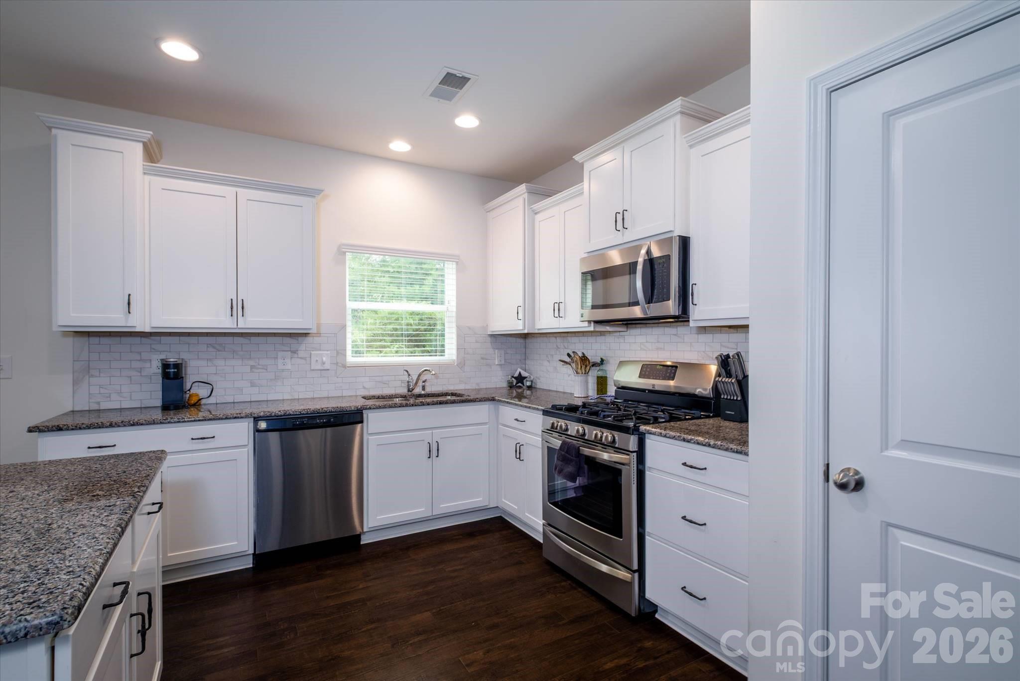 Photo 19 of 5415 Fenway Drive, Charlotte, NC