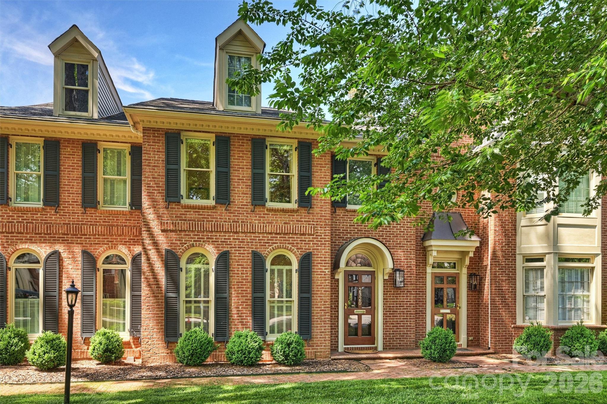 Photo 2 of 2320 Selwyn Avenue, Charlotte, NC