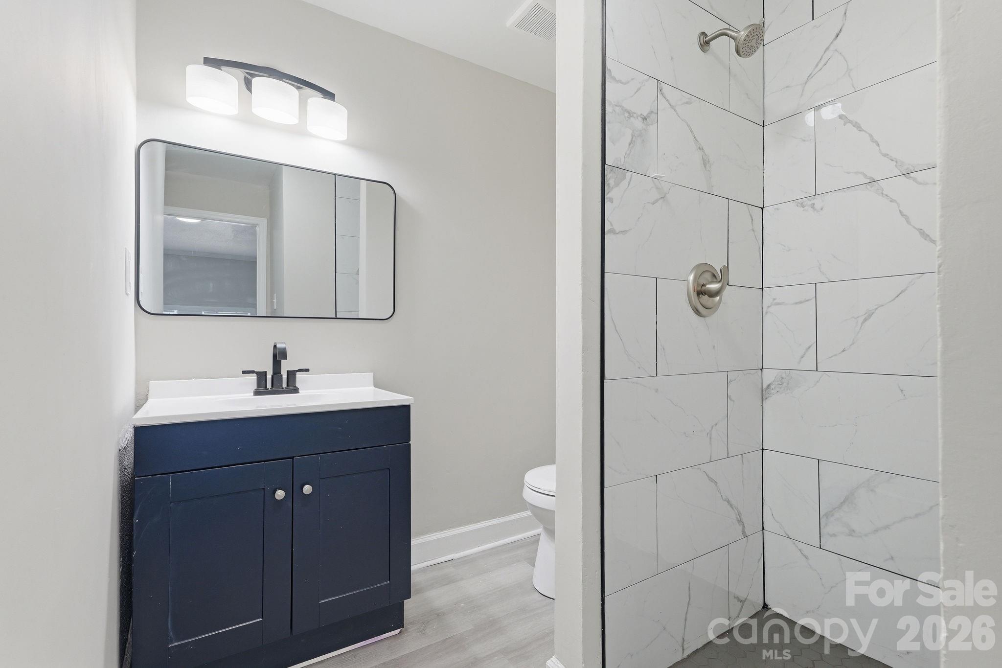 Photo 18 of 810 Echo Glen Road, Charlotte, NC