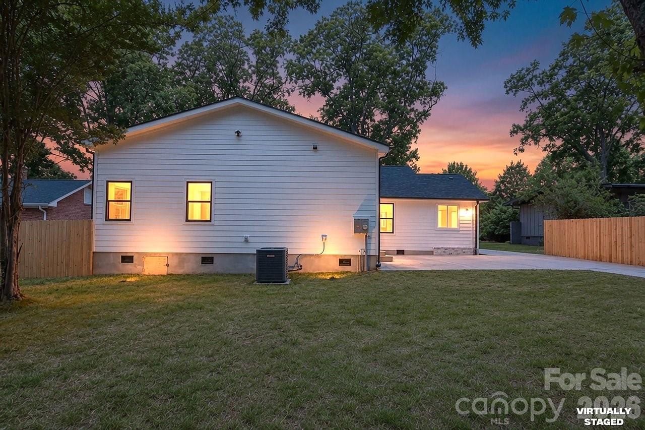 Photo 36 of 409 Scaleybark Road, Charlotte, NC