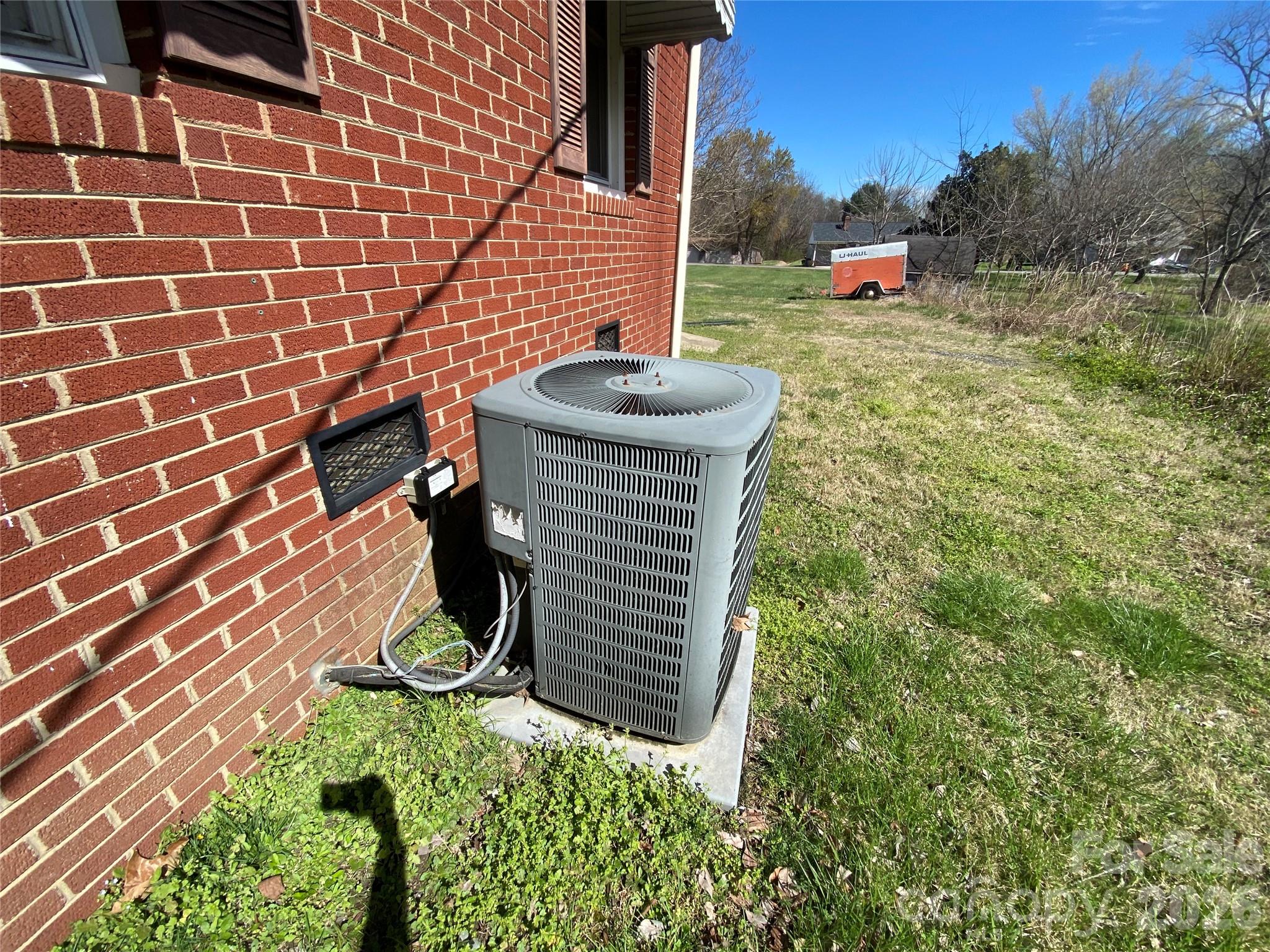 705 E Main Street, Cleveland, NC - photo 6 of 31