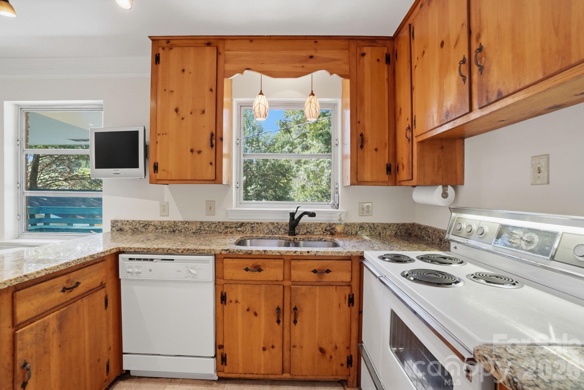 722 Seneca Place, Charlotte, NC - photo 11 of 28