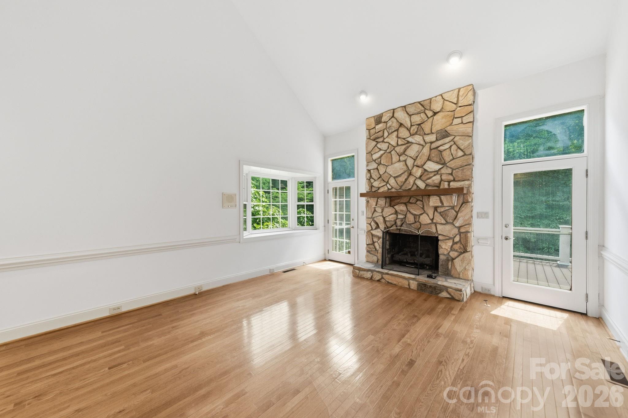 Photo 12 of 5215 Silchester Lane, Charlotte, NC