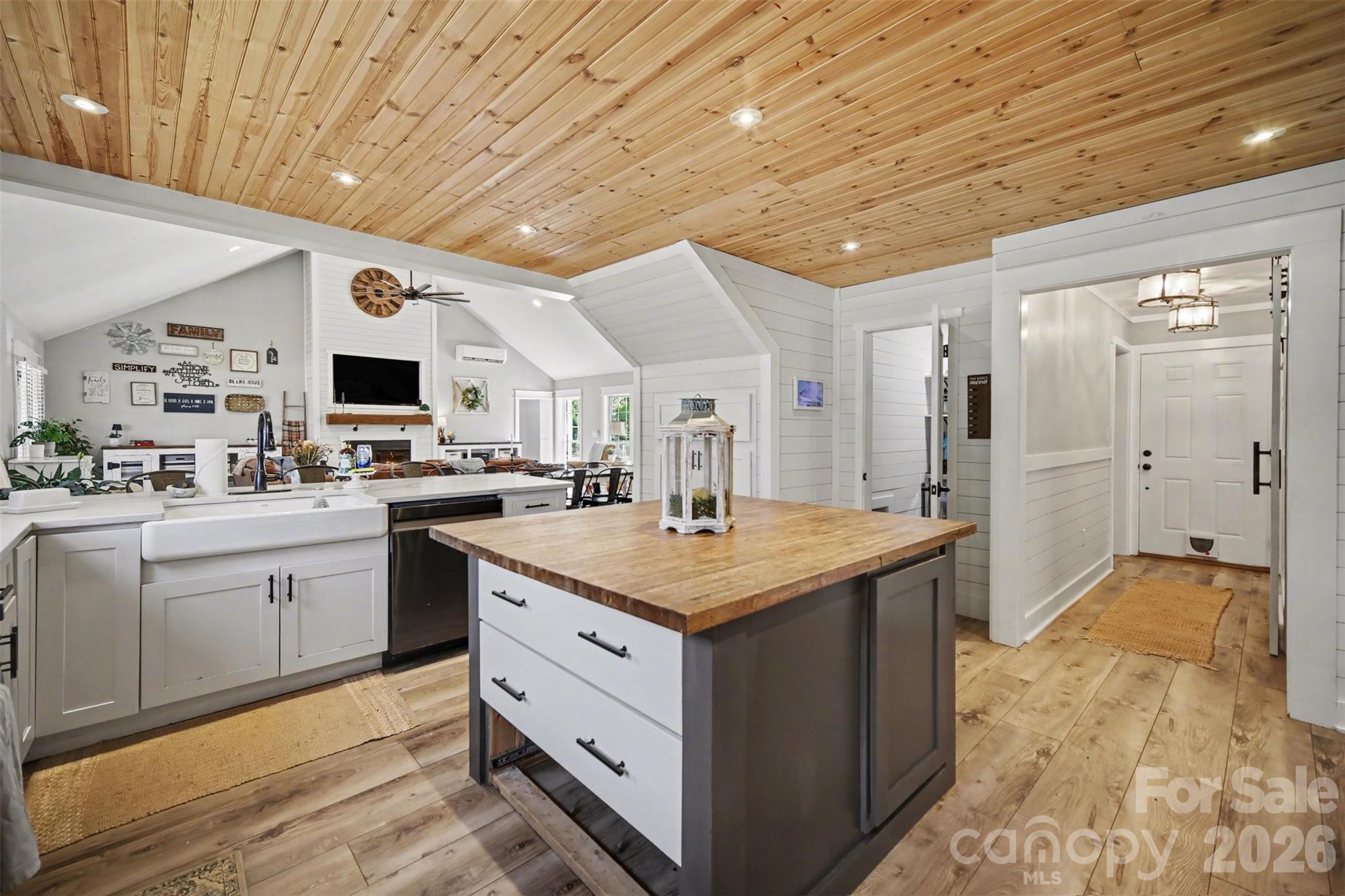 5226 Old Plank Road, Iron Station, NC - photo 9 of 47