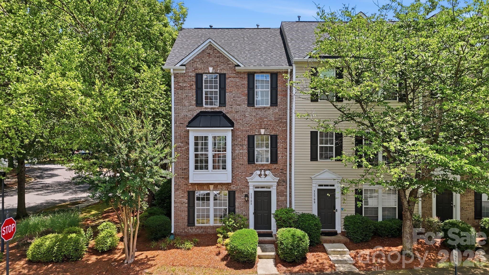11705 Fiddlers Roof Lane, Charlotte, NC