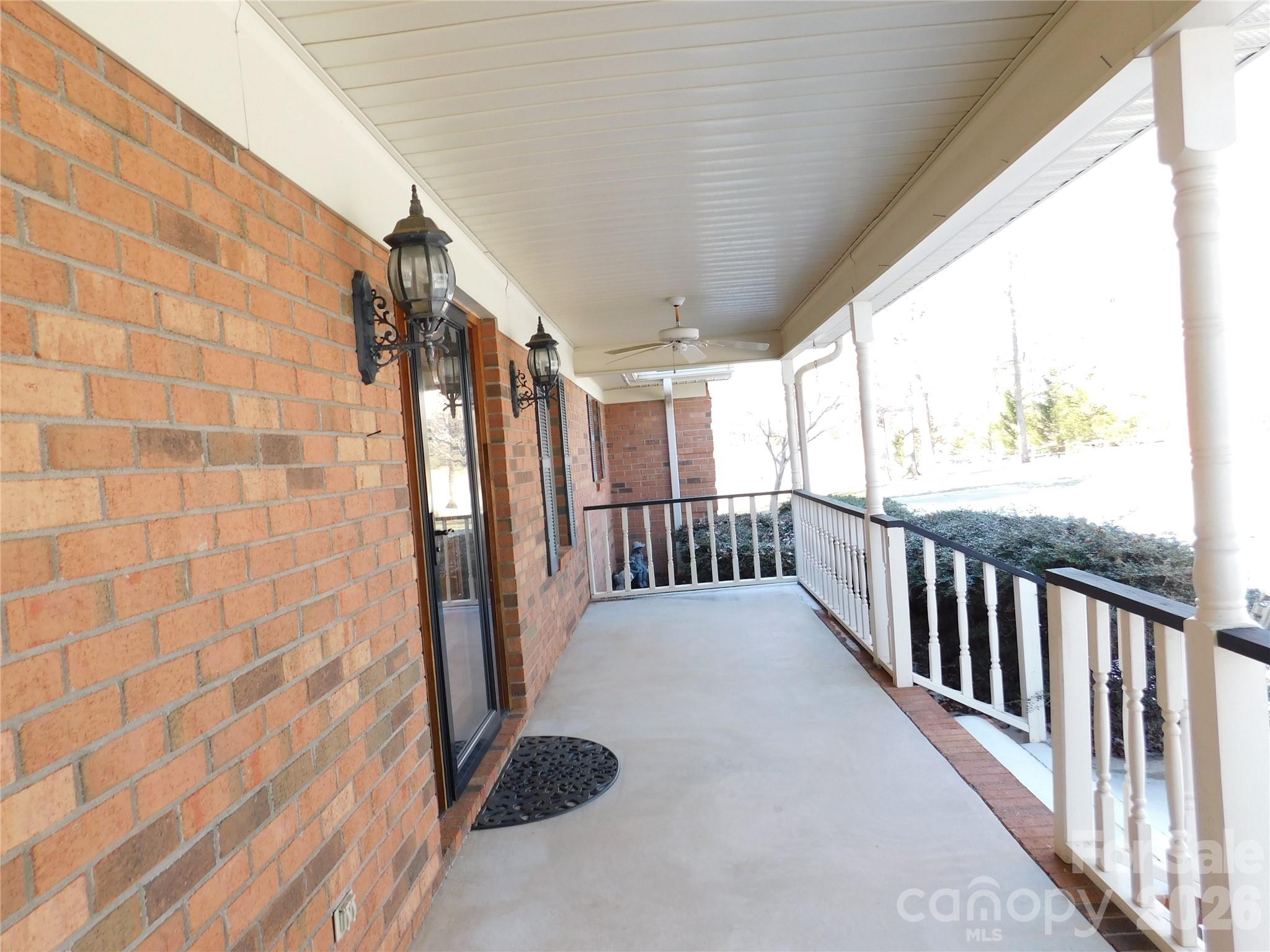 175 Briarfield Drive, Mooresville, NC - photo 4 of 31