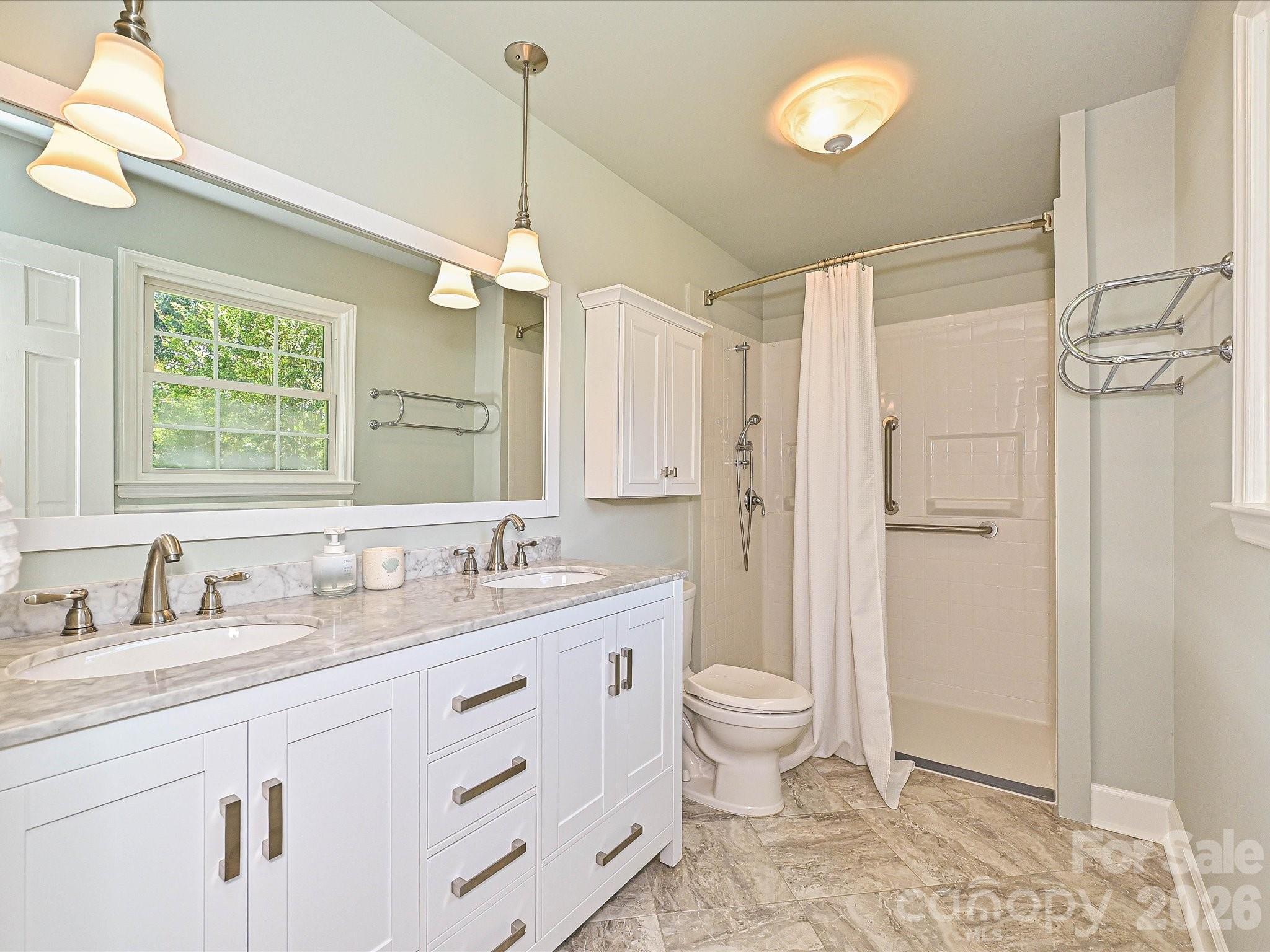Photo 23 of 218 Sturbridge Drive, Charlotte, NC