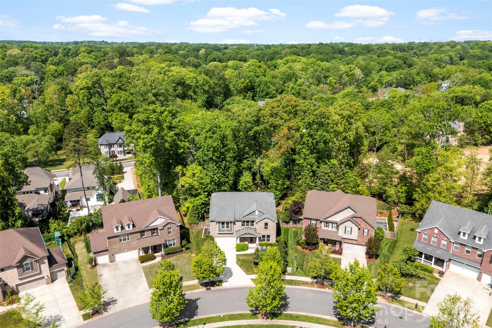 Photo 36 of 220 Kingsdown Avenue, Charlotte, NC