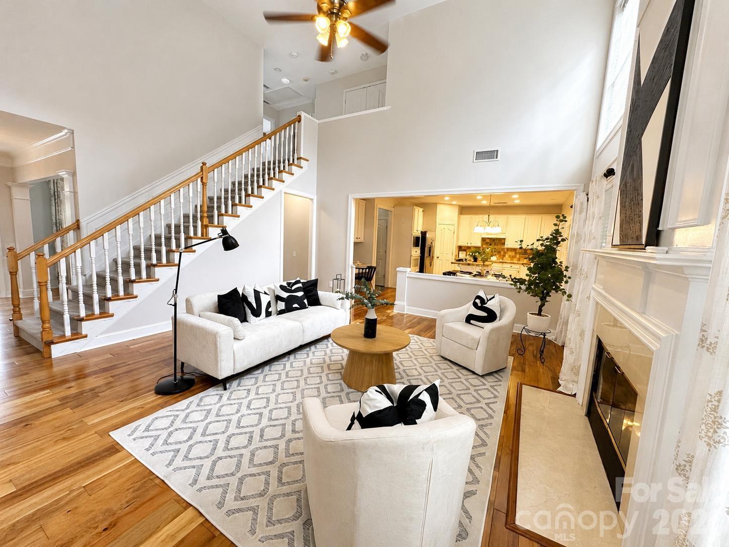 Photo 7 of 11106 Knight Castle Drive, Charlotte, NC