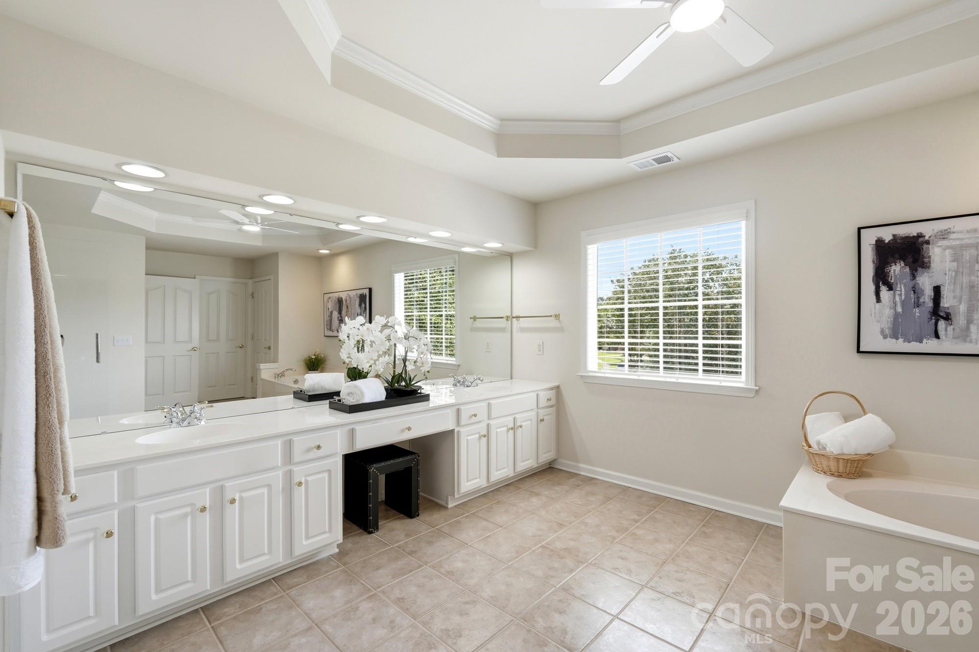 Photo 27 of 4814 King Arthur Drive, Charlotte, NC