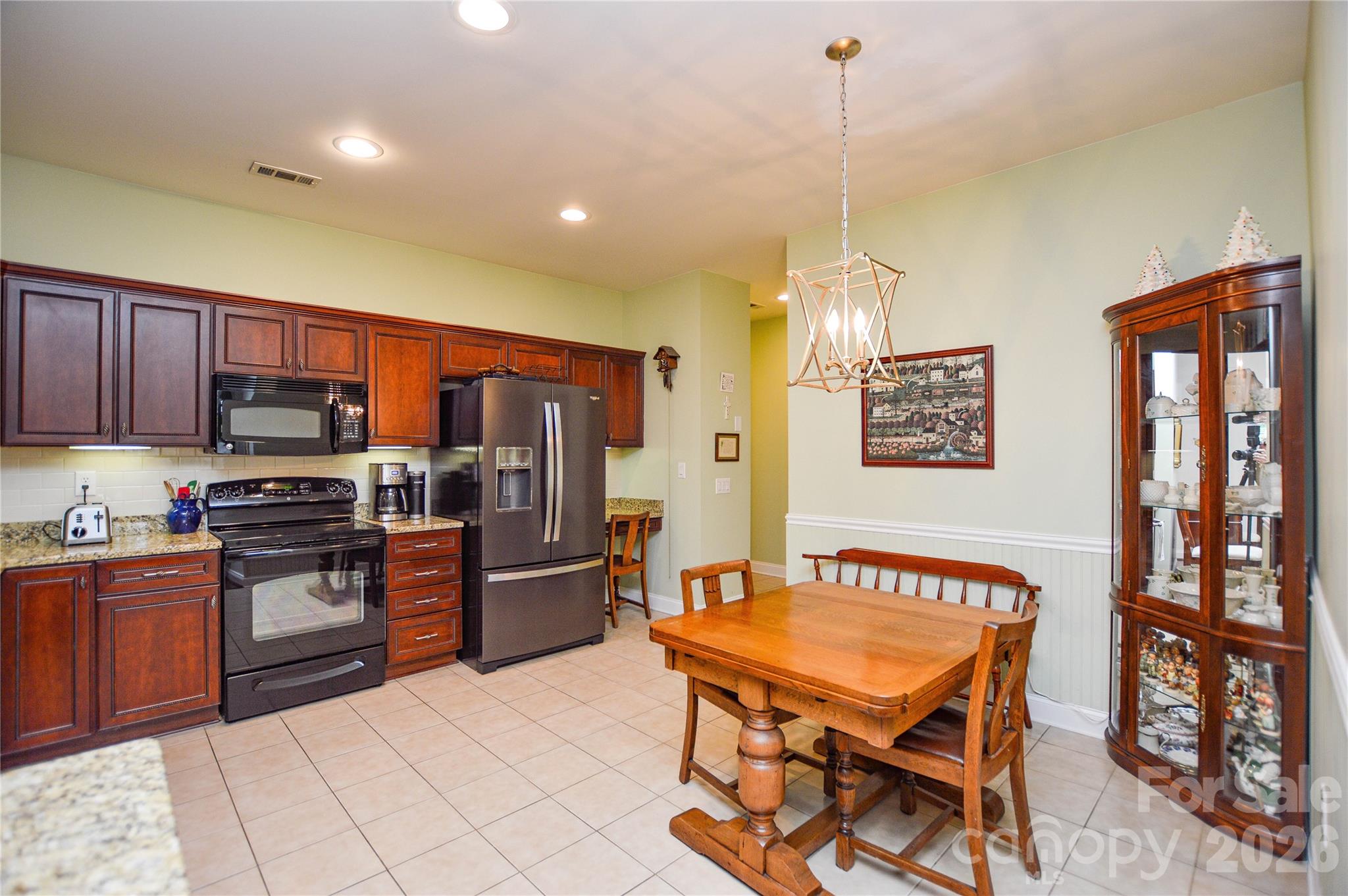 2249 N Castle Court, Matthews, NC - photo 15 of 38