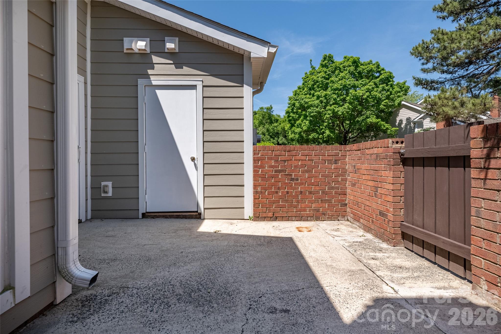 Photo 33 of 9235 N Vicksburg Park Court, Charlotte, NC