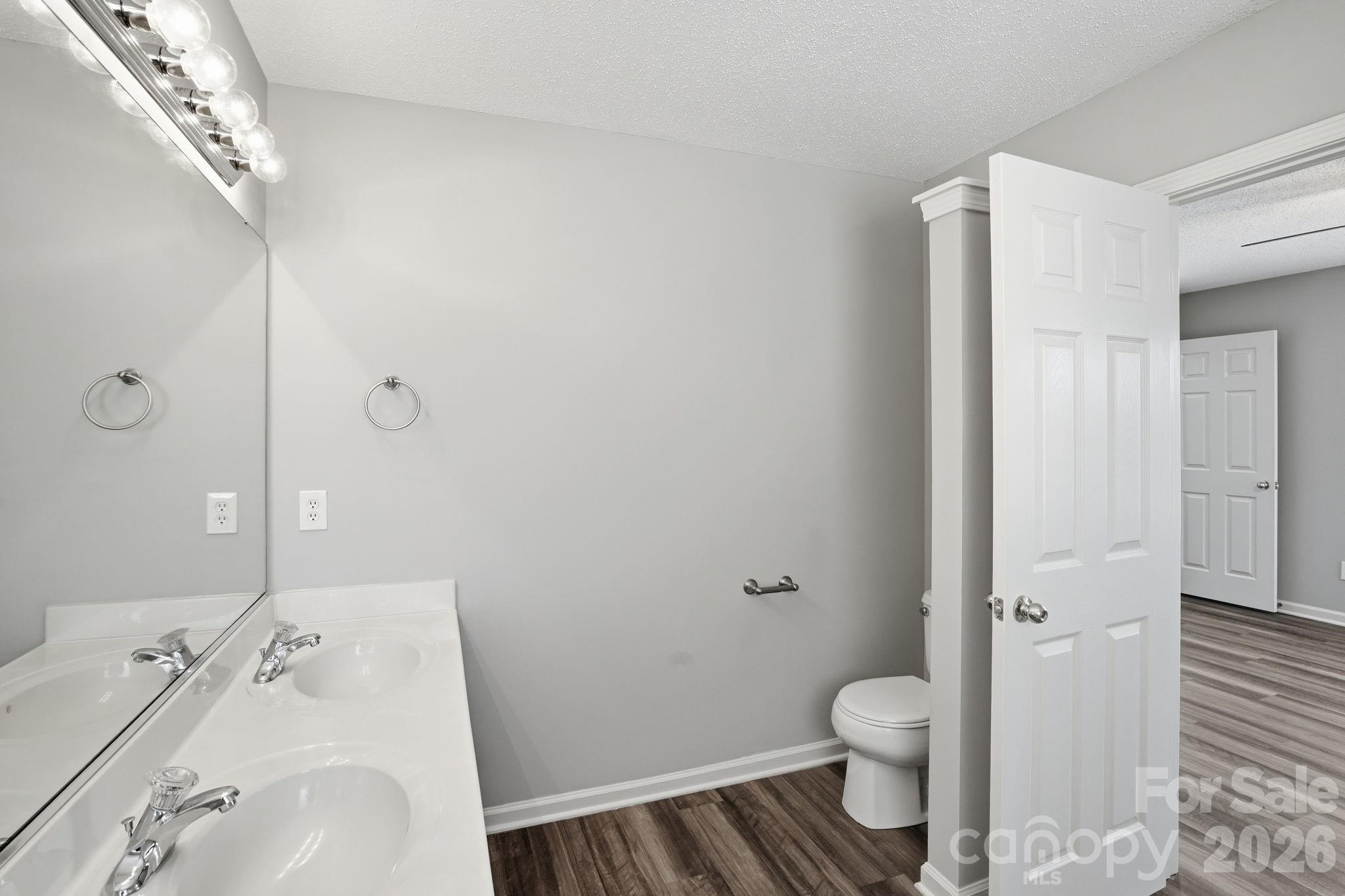 Photo 29 of 836 Almora Drive, Charlotte, NC