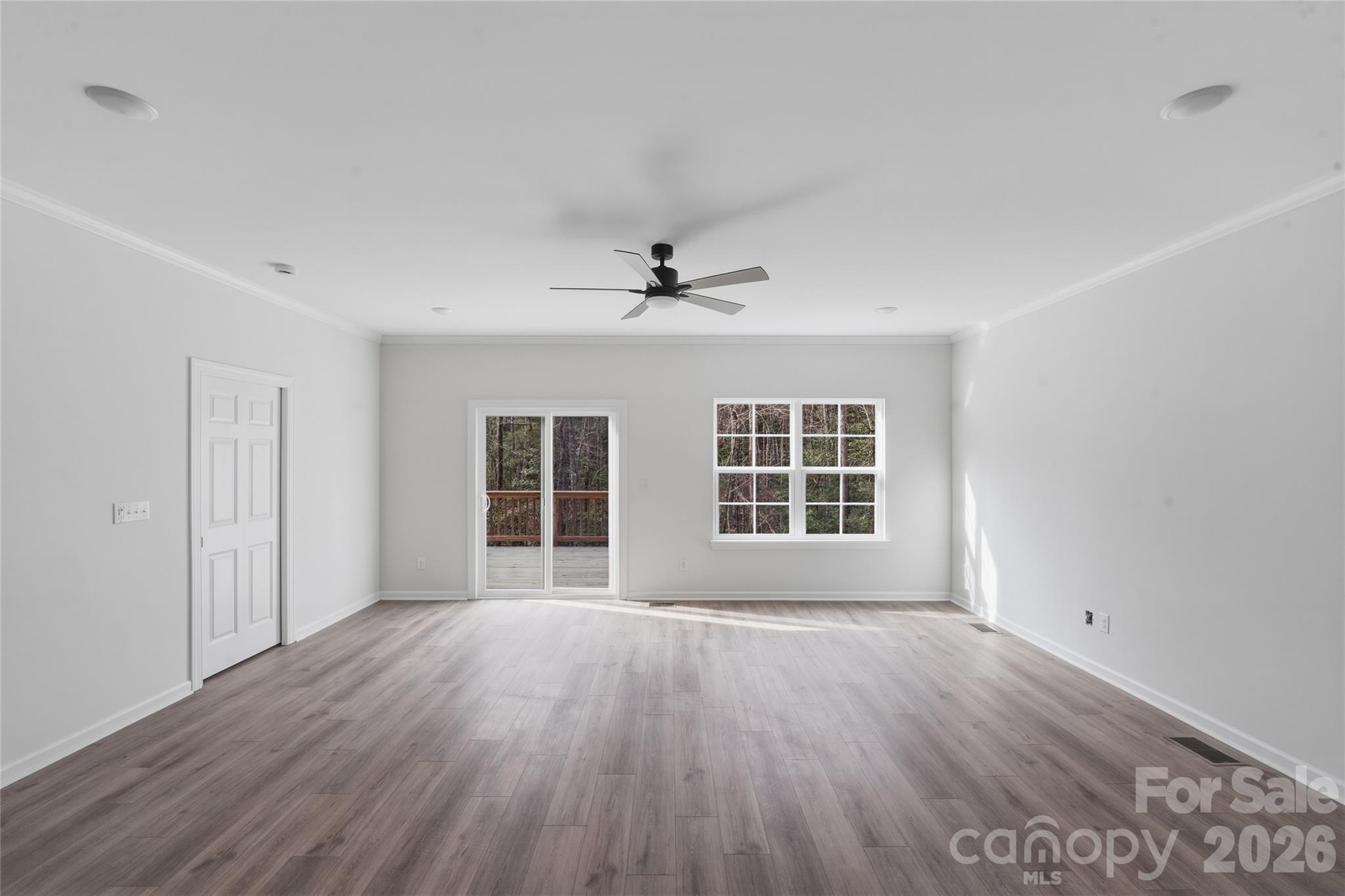 1555 Riverview Circle, Fort Lawn, SC - photo 2 of 34