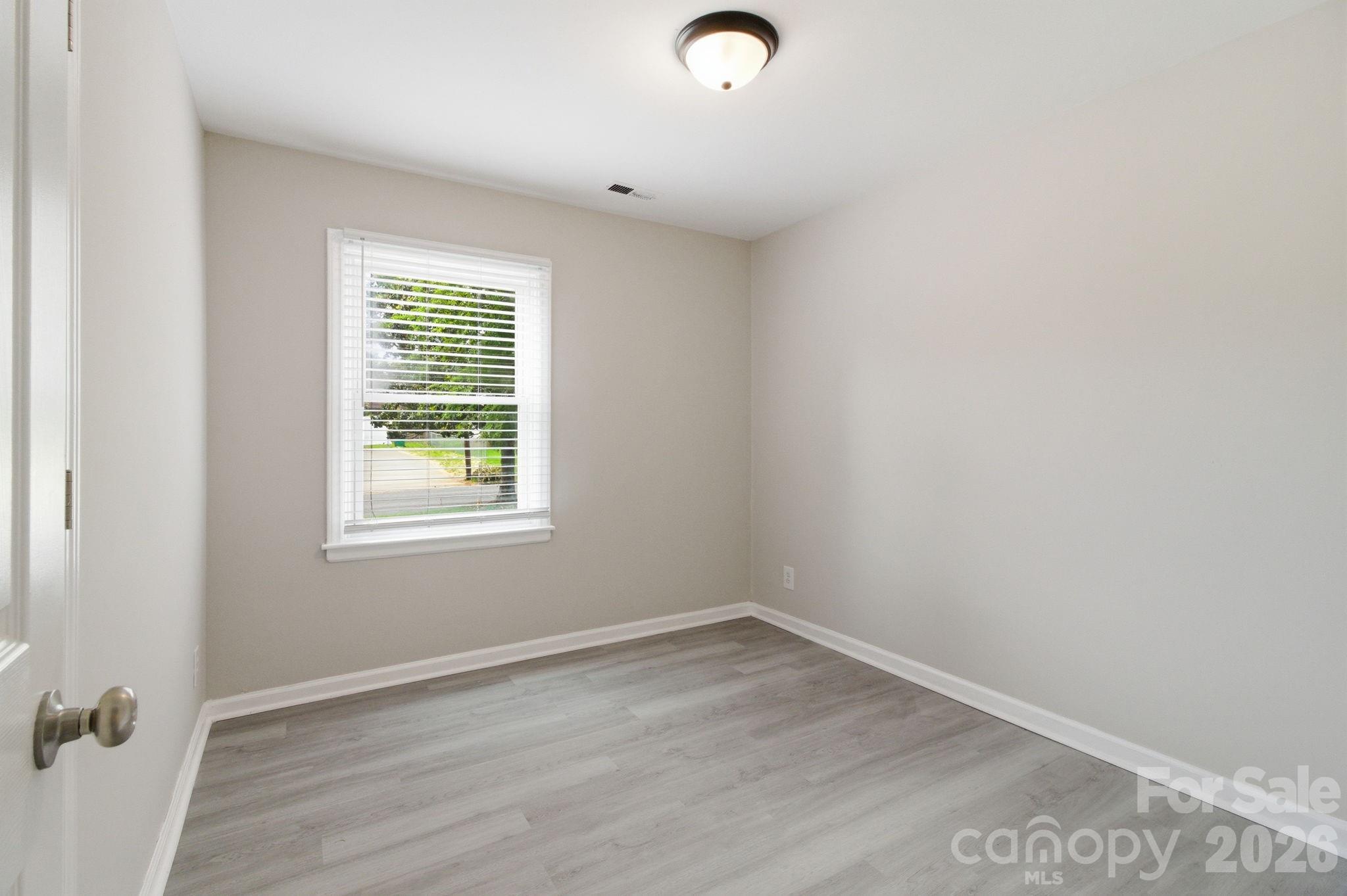 Photo 7 of 2725 Thornton Road, Charlotte, NC