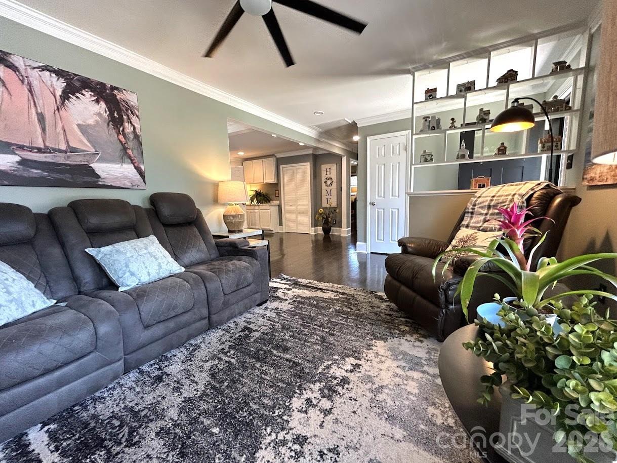 7113 Sterncrest Place, Charlotte, NC - photo 6 of 36