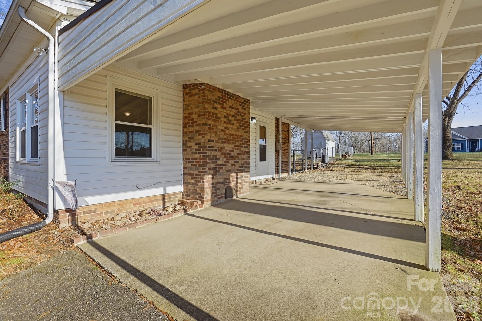 Home for sale at 117 Wright Road, Kings Mountain, NC — photo 7 of 39