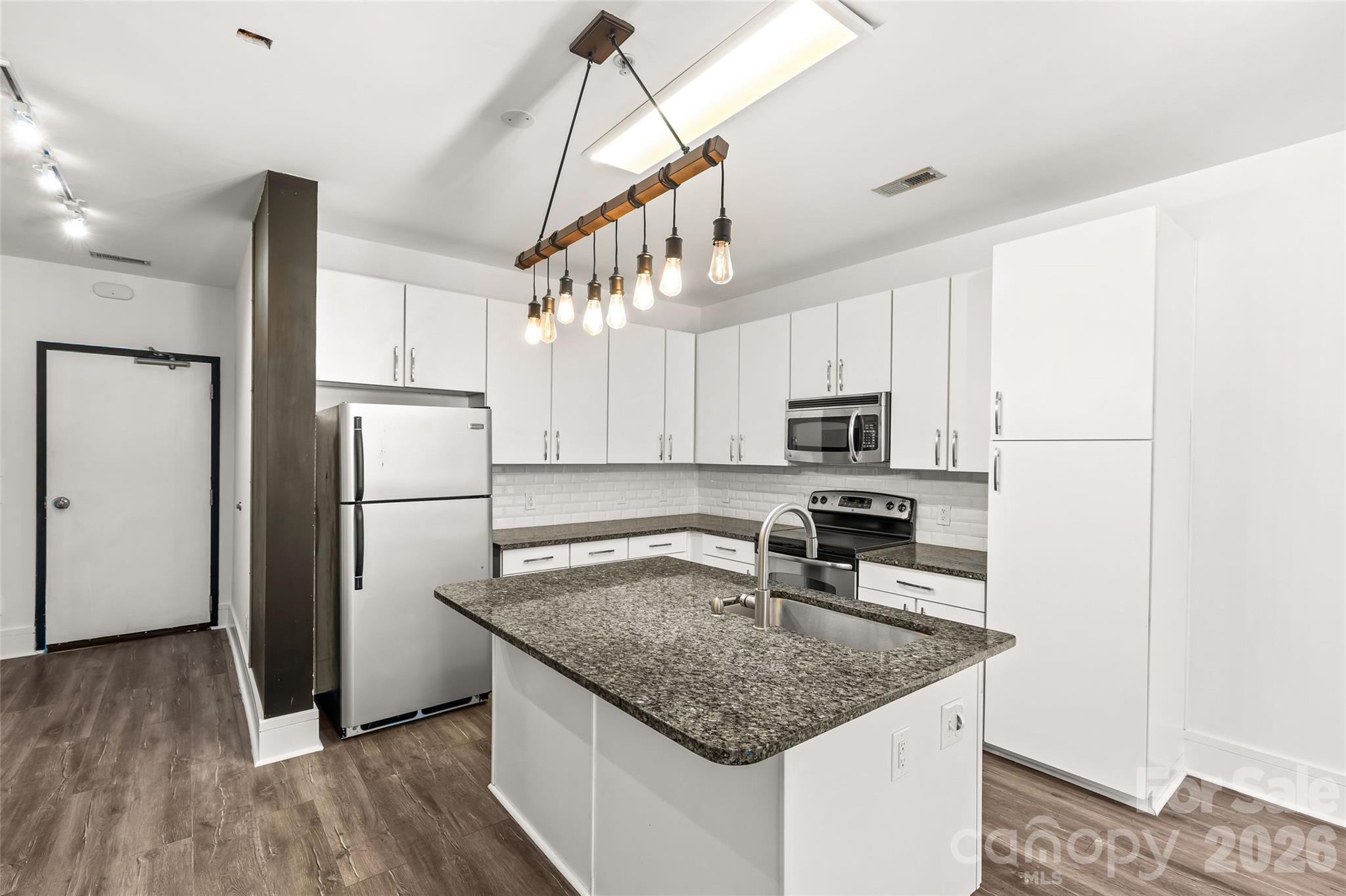 Photo 7 of 1600 Fulton Avenue305, Charlotte, NC