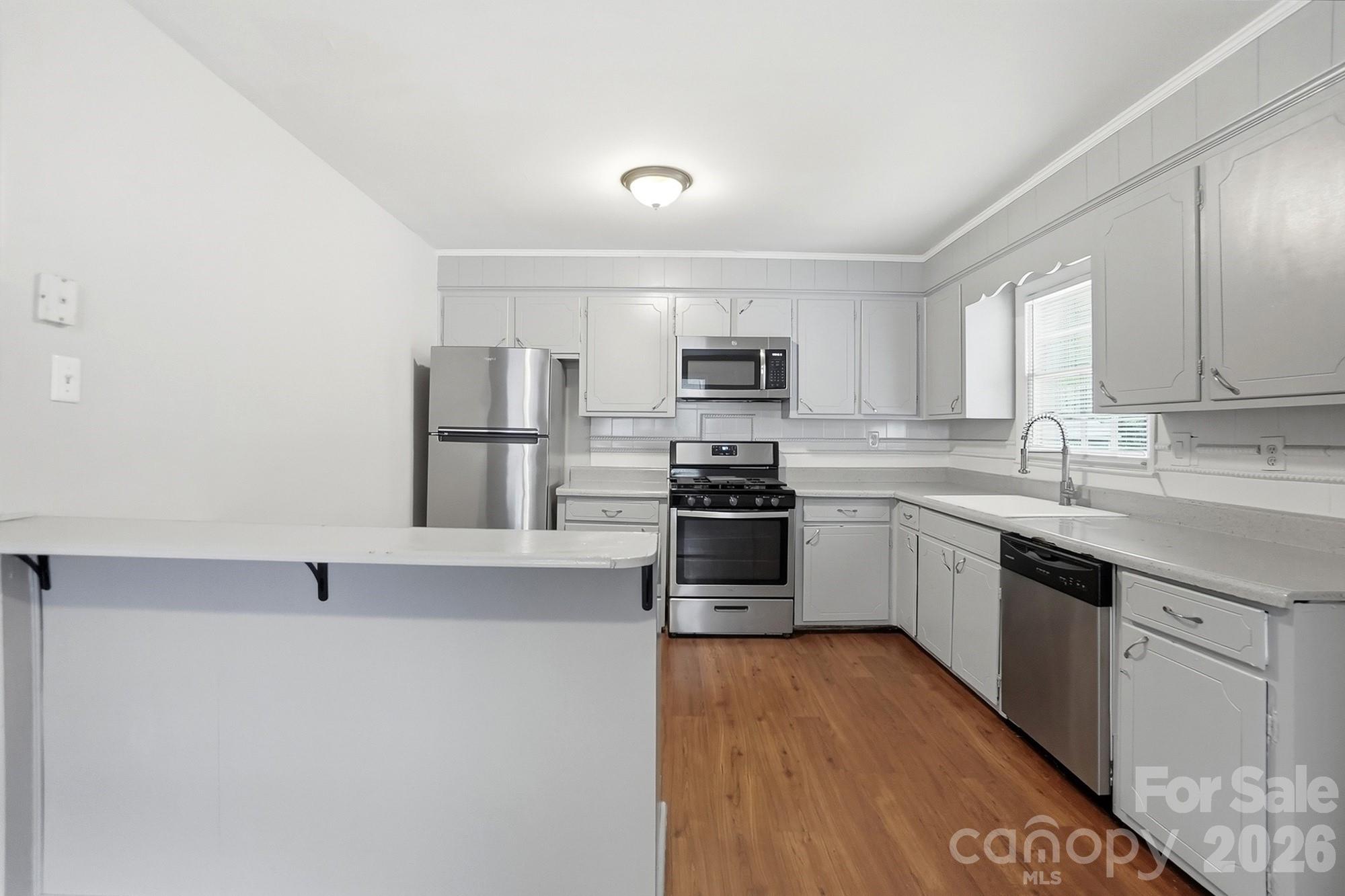 Photo 10 of 6308 Covecreek Drive, Charlotte, NC