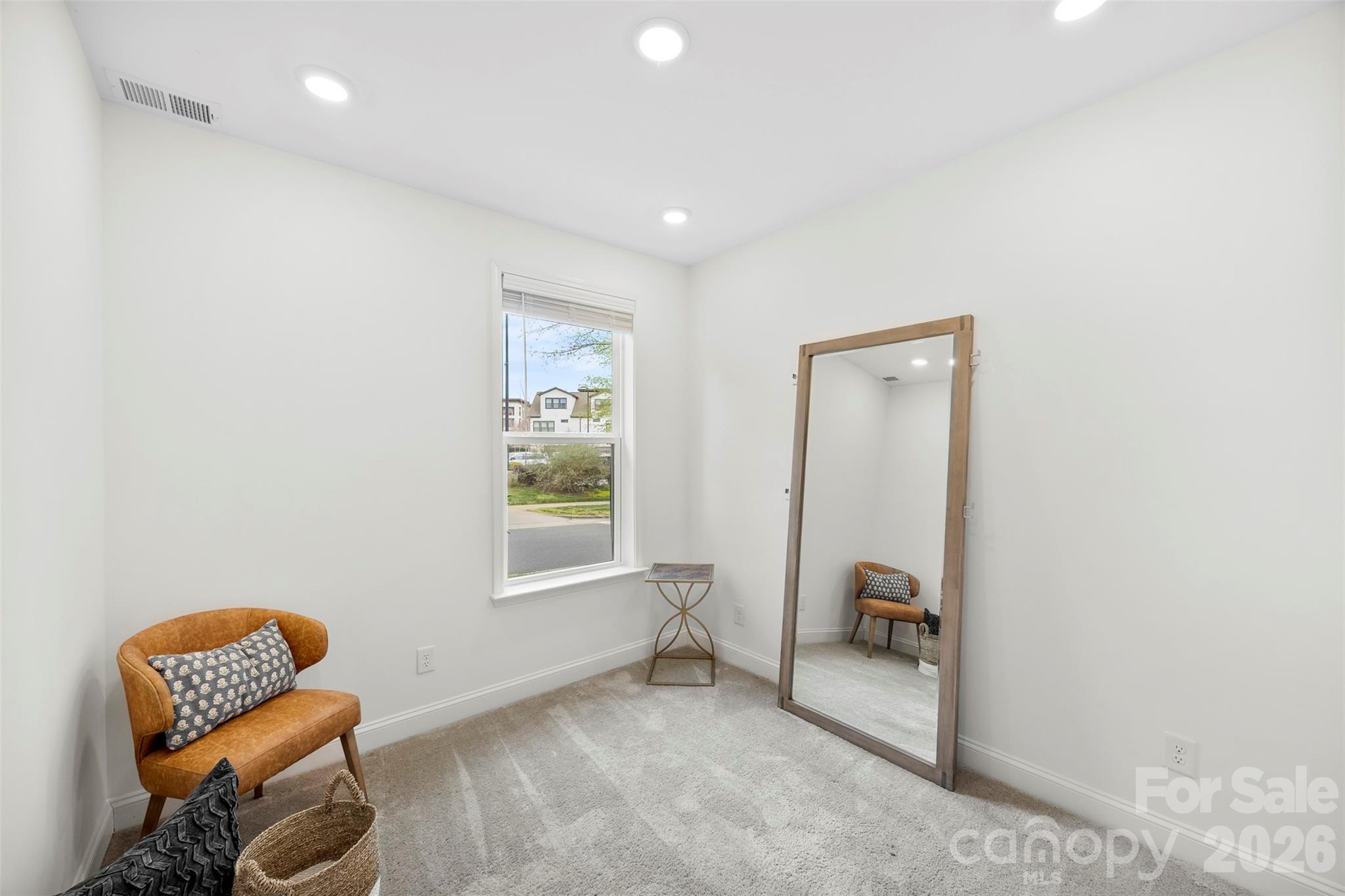 Photo 8 of 6343 Southgrove Street, Charlotte, NC