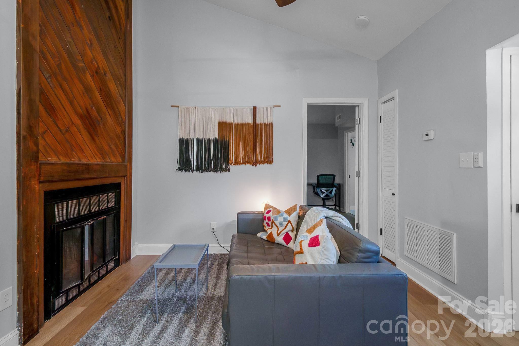 Photo 7 of 5812 Rock Hollow Drive, Charlotte, NC