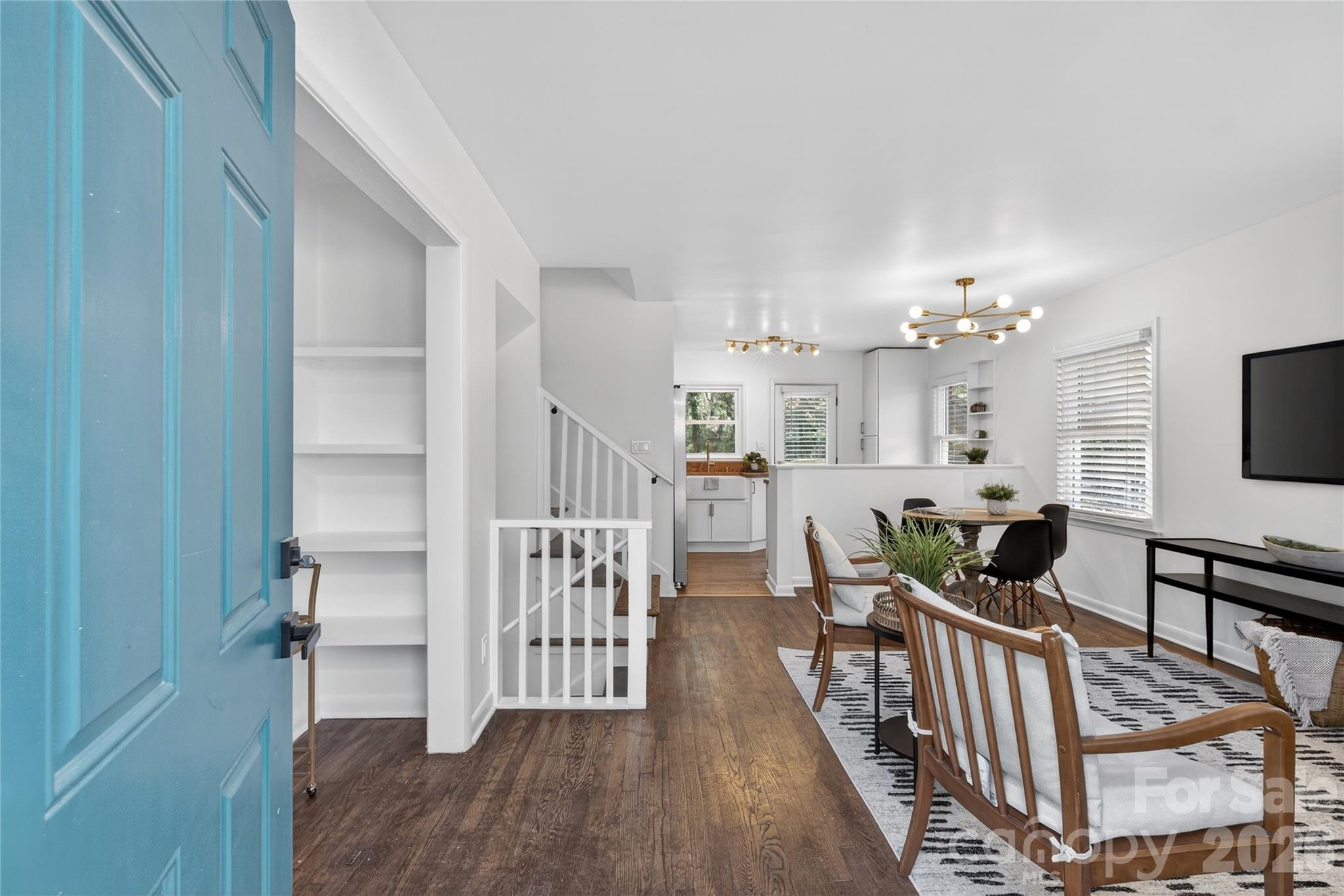 Photo 4 of 5412 Milhaven Lane, Charlotte, NC