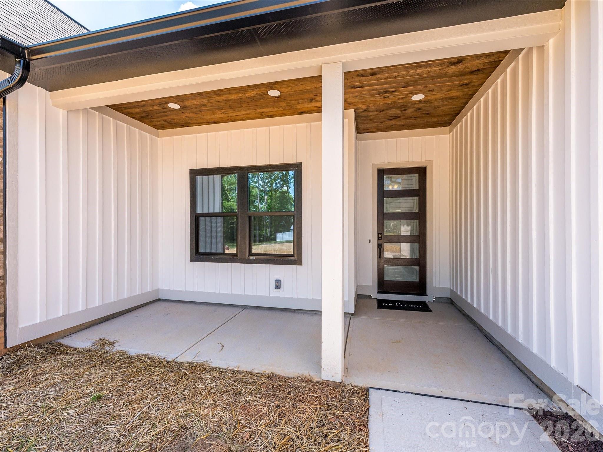 1012 Harrogate Drive, Bessemer City, NC - photo 3 of 41