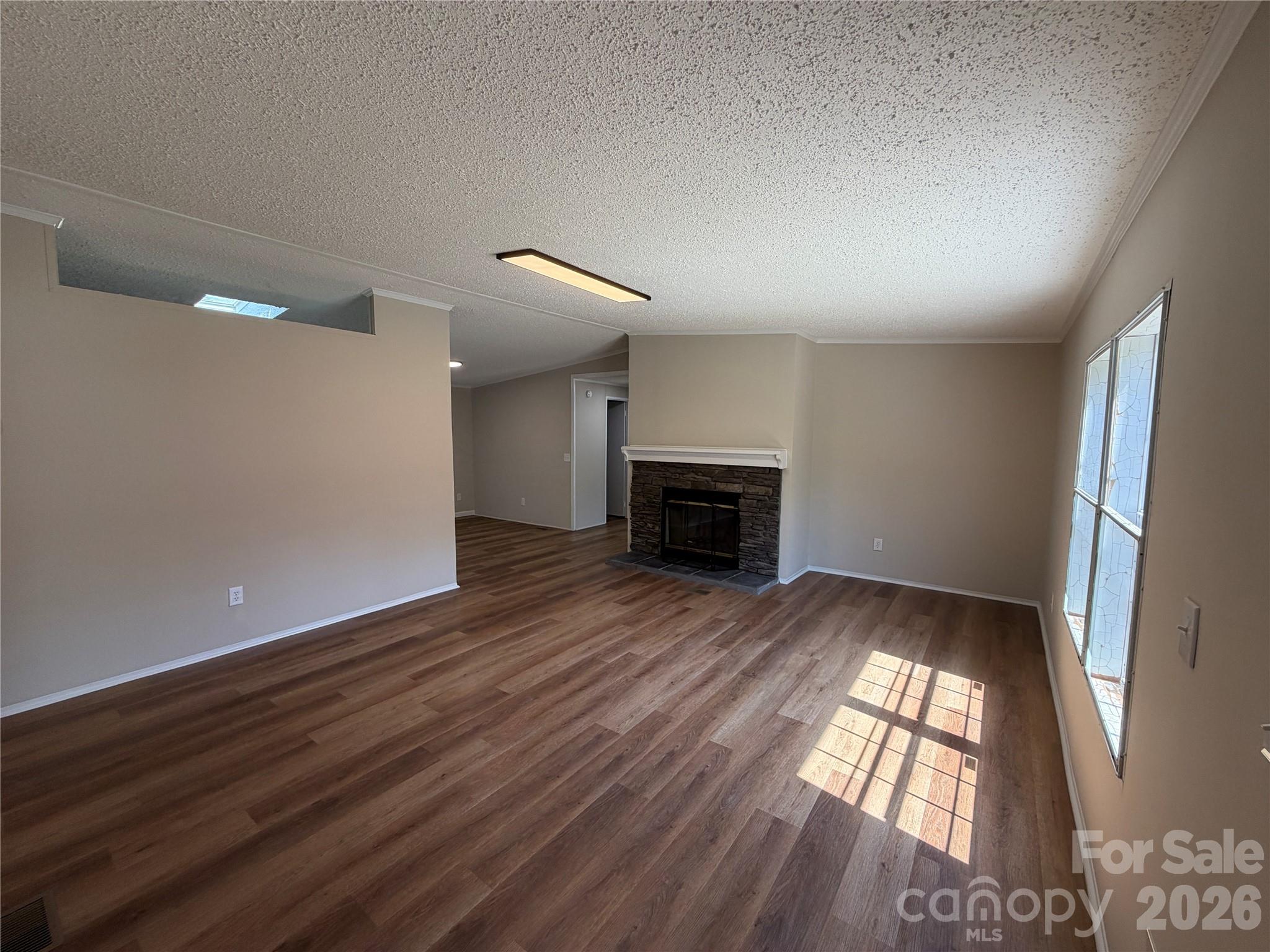 Photo 3 of 222 E Maine Avenue, Bessemer City, NC