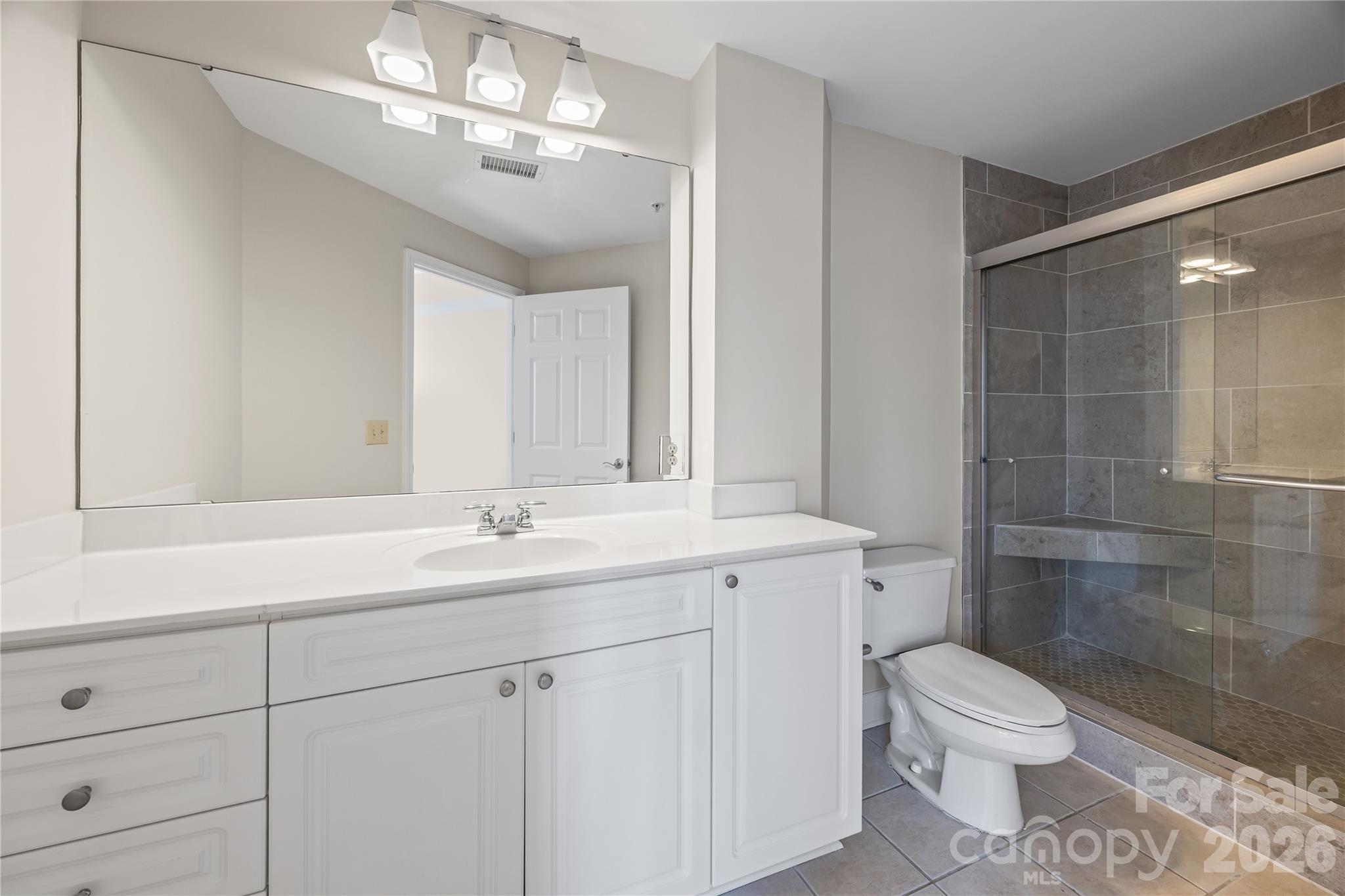 Photo 13 of 300 W 5th Street809, Charlotte, NC